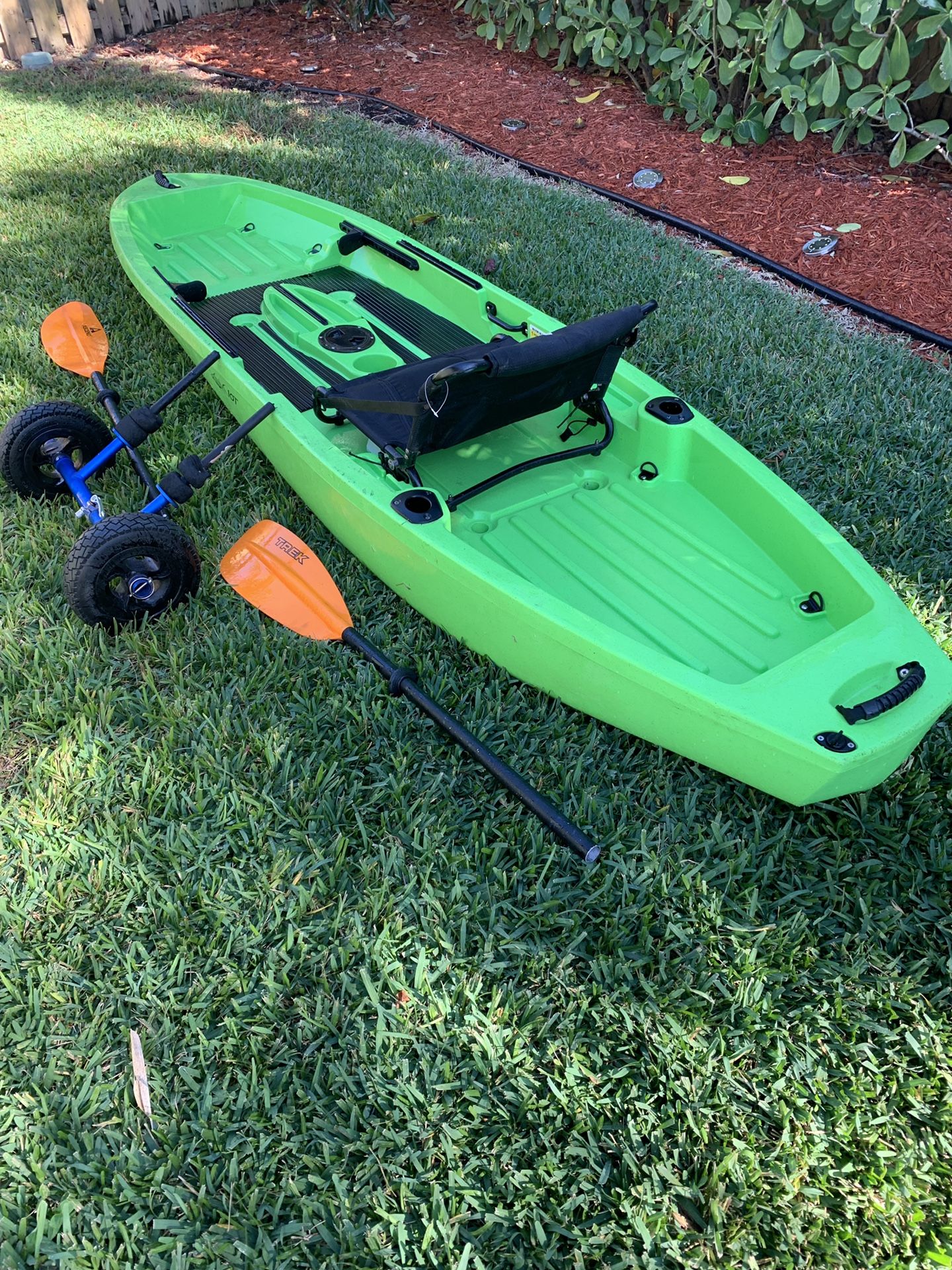 Ascend 10t Sit-On-Top Green Kayak for Sale in Highland Beach, FL - OfferUp