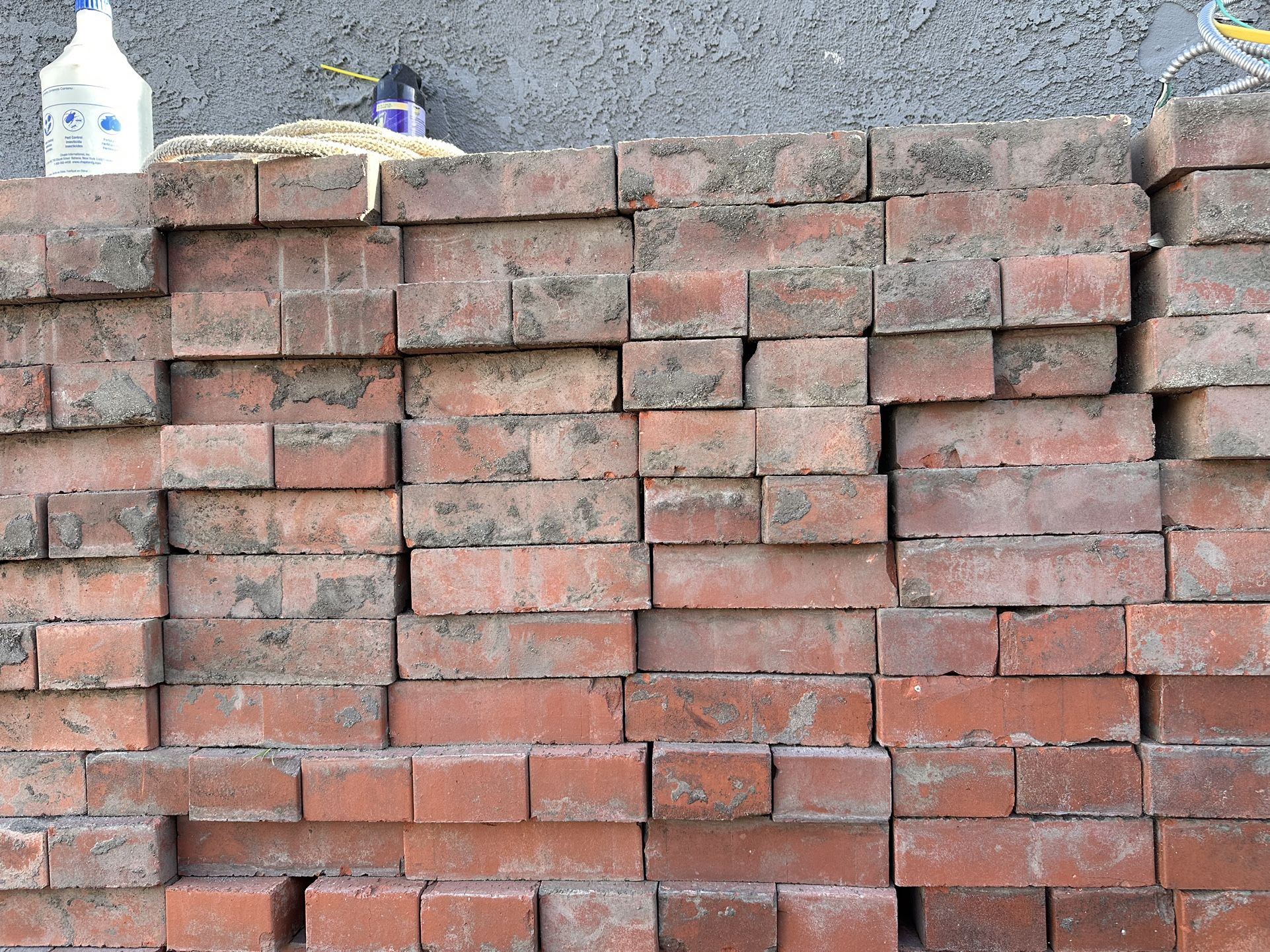 Ladrillo Rojo Red Bricks for Sale in Windsor Hills, CA - OfferUp