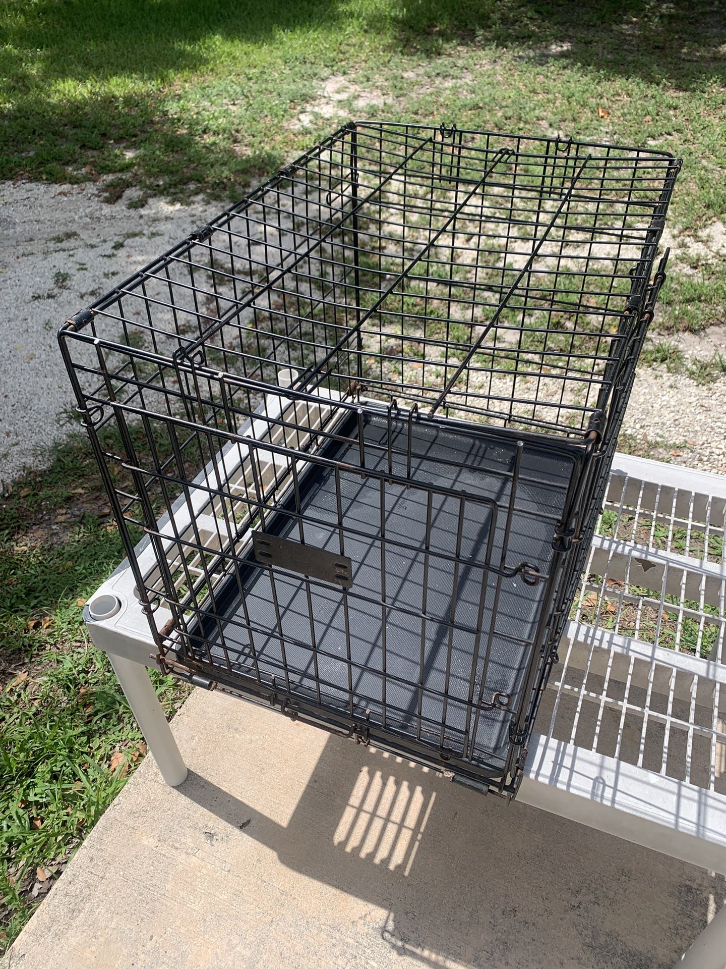 Small 24 Inch Dog Crate Cage for Sale in Port St. Lucie, FL - OfferUp