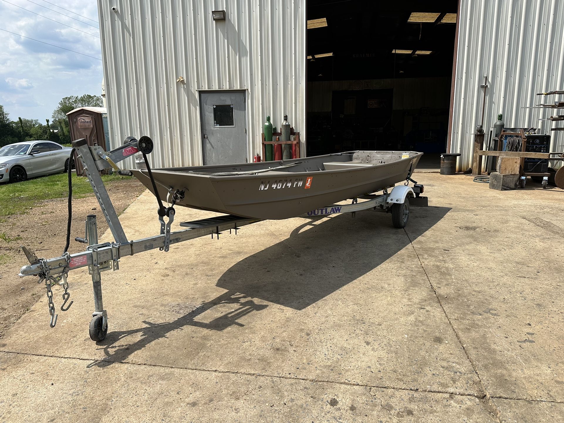 14ft Lowe Jon Boat for Sale in Audubon, NJ - OfferUp