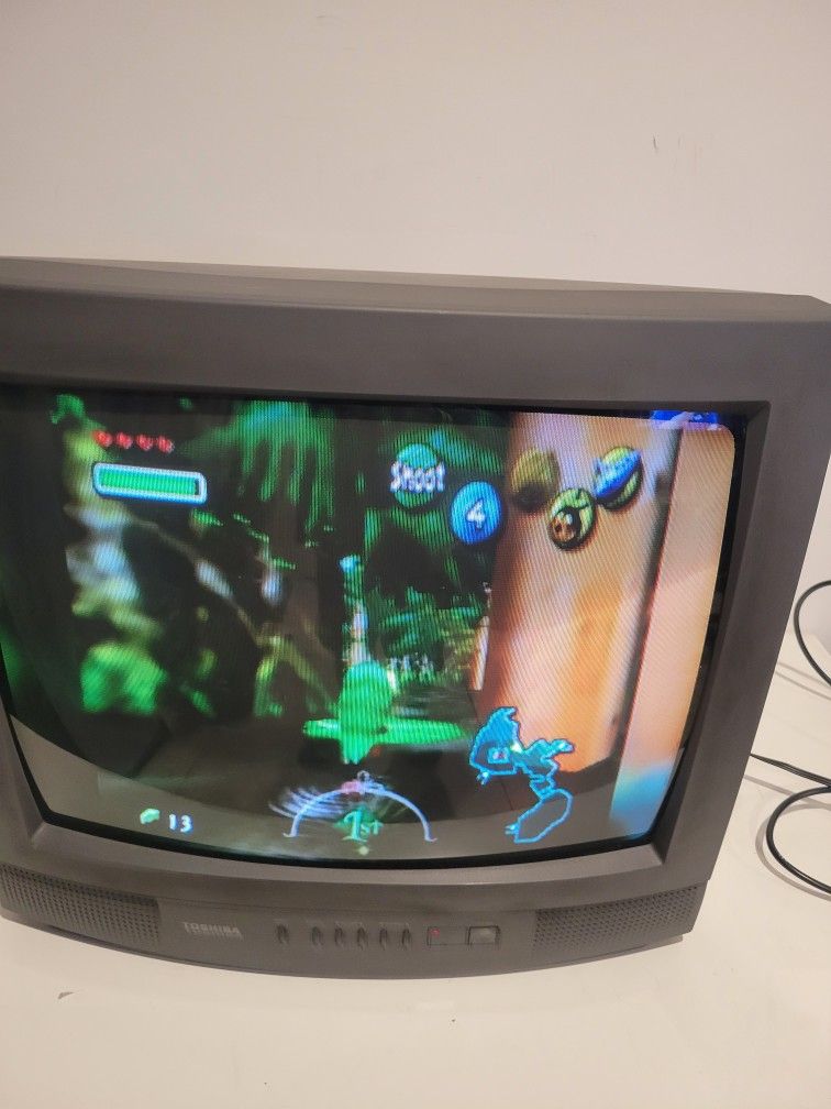 Toshiba CRT tv retro gaming TV 19 inch for Sale in Los Angeles, CA ...