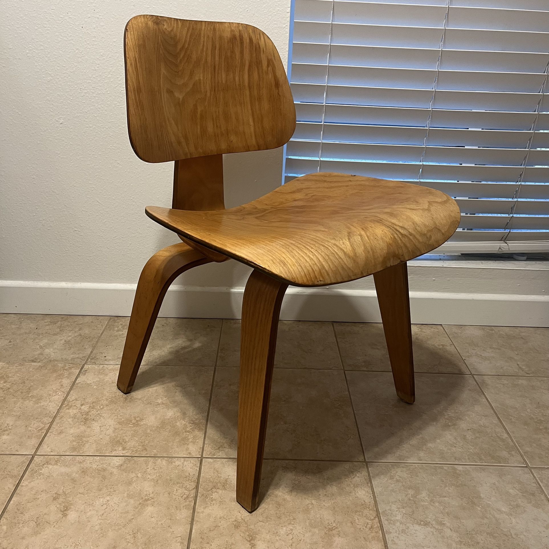 Vintage Eames DCW Dining Chair Wood By Herman Miller / Evans for Sale ...