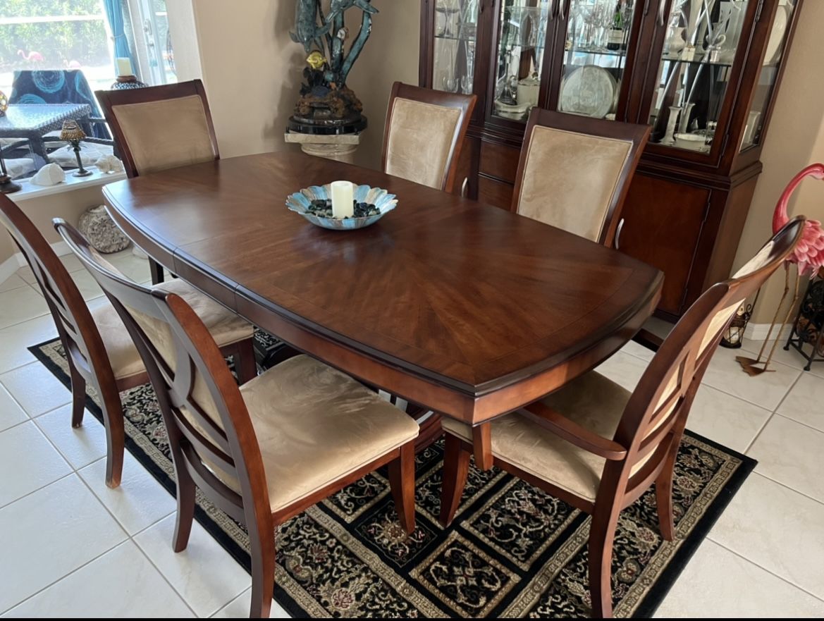 Dining Room Set for Sale in Sarasota, FL - OfferUp