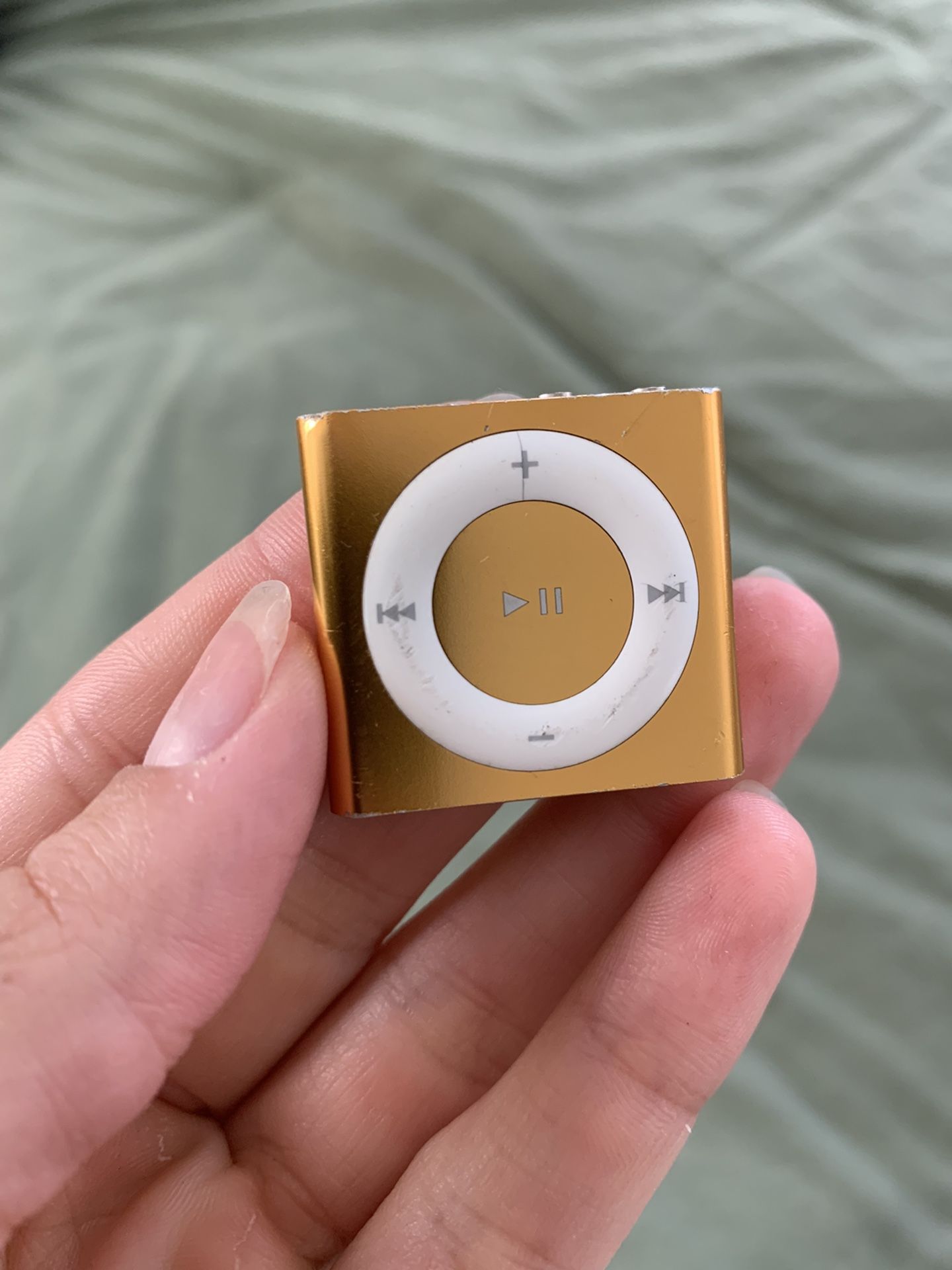 Ipod Shuffle Gold