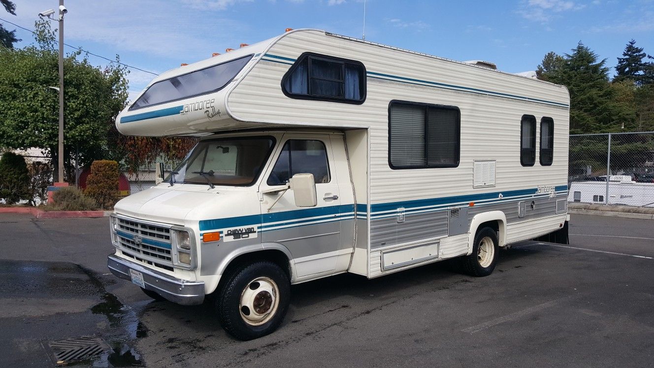 Chevrolet C30 motorhome for Sale in Normandy Park, WA - OfferUp