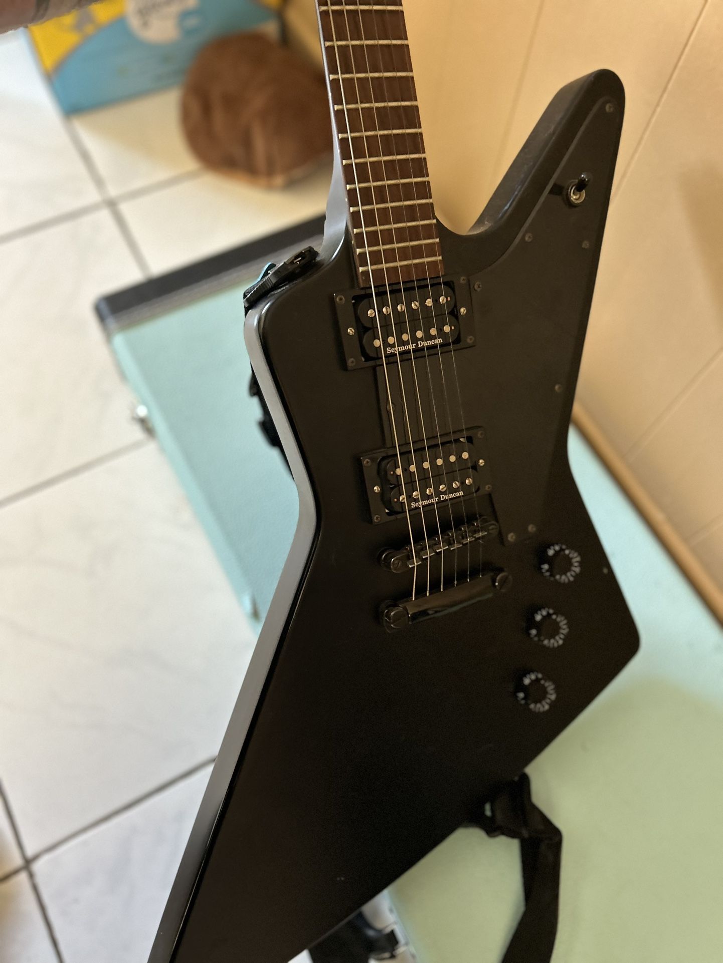Epiphone Goth Explorer for Sale in Crystal City, CA - OfferUp
