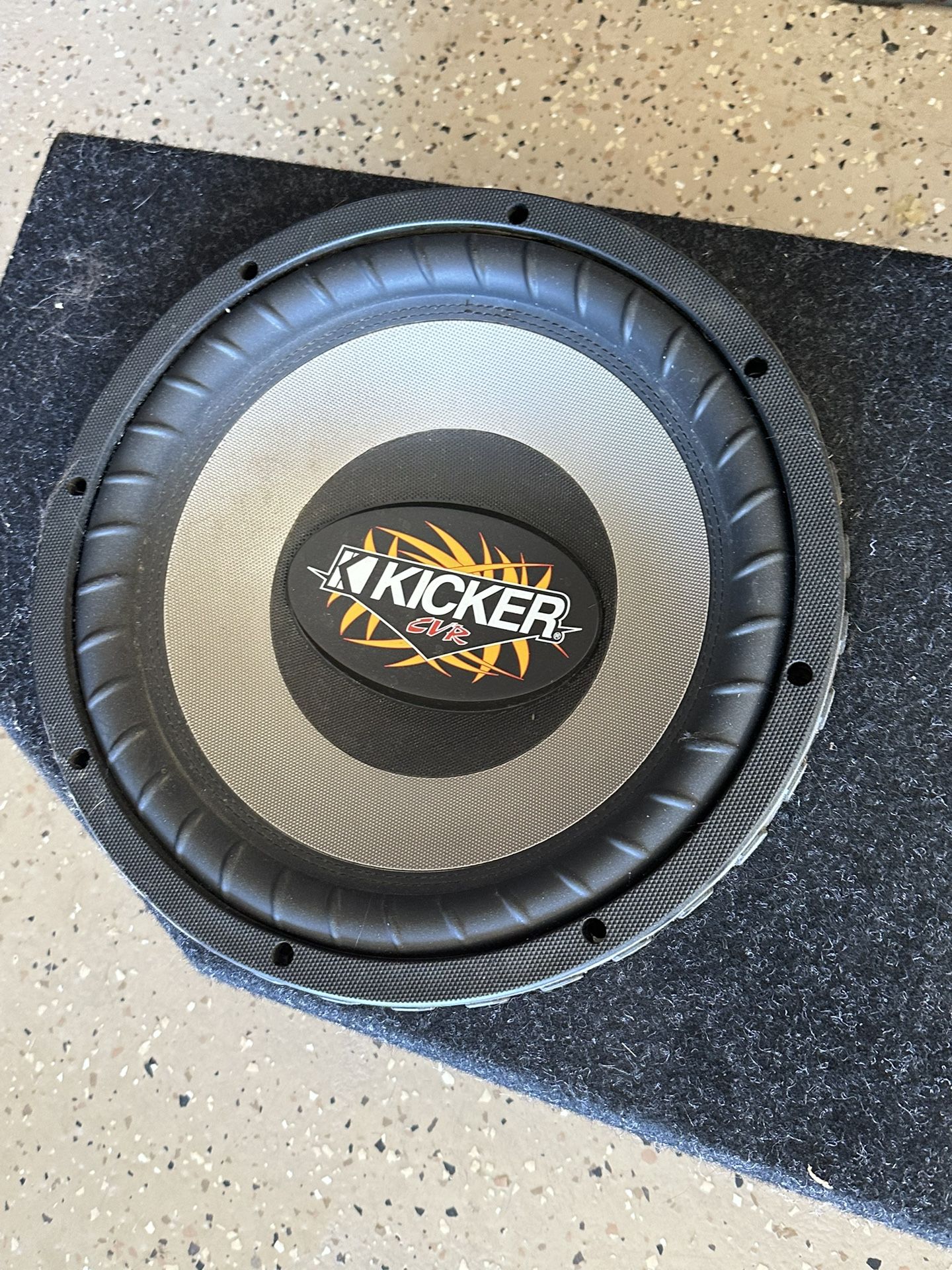 Kicker CVR 12” Subwoofers With Box for Sale in Riverside, CA - OfferUp