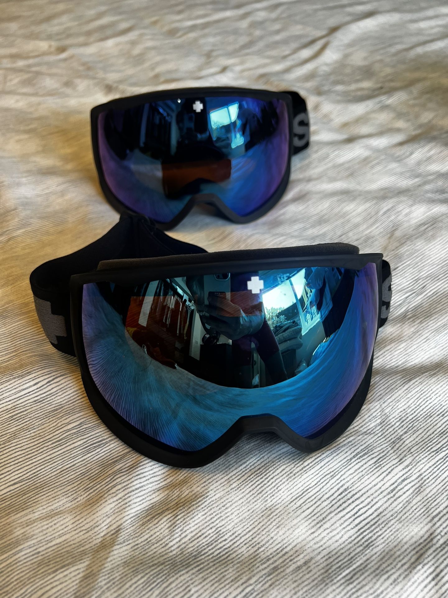 Spy goggles Snowboard for Sale in Fort Lauderdale, FL - OfferUp