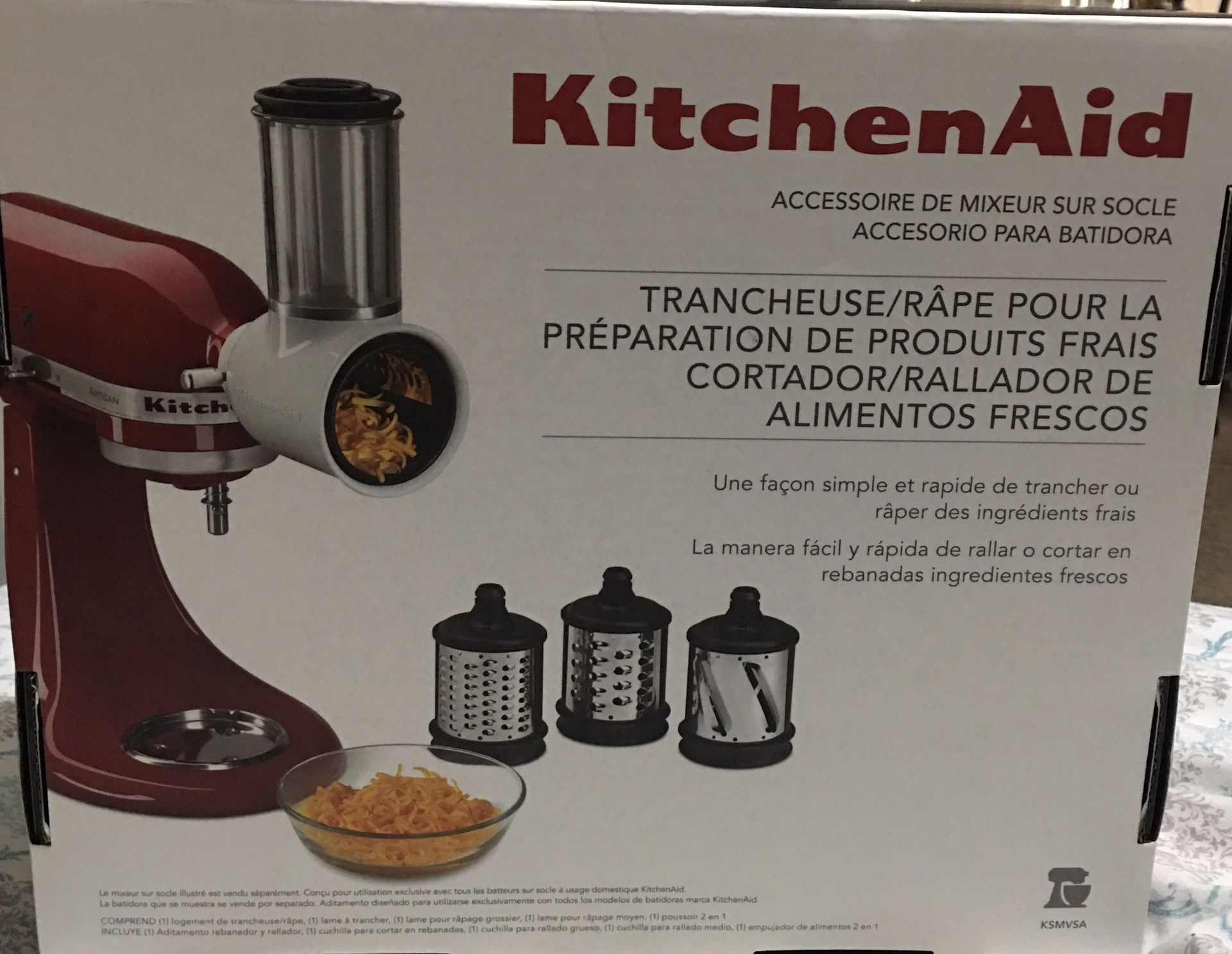 KitchenAid Fresh Prep Slicer/Shredder Attachment, White for Sale in San ...