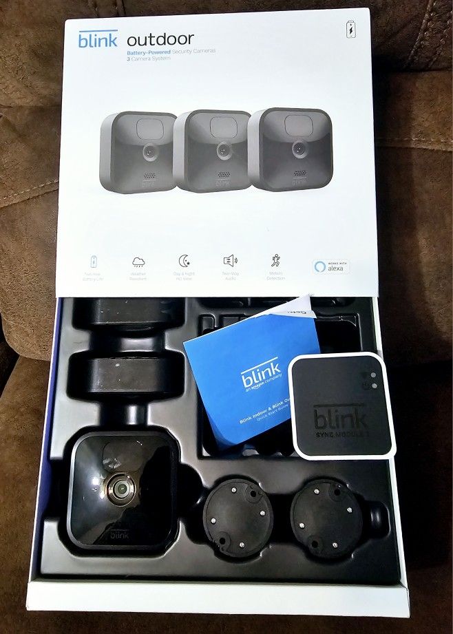 3 Blink Outdoor Wireless Cameras with Sync Module 2 for Sale in ...