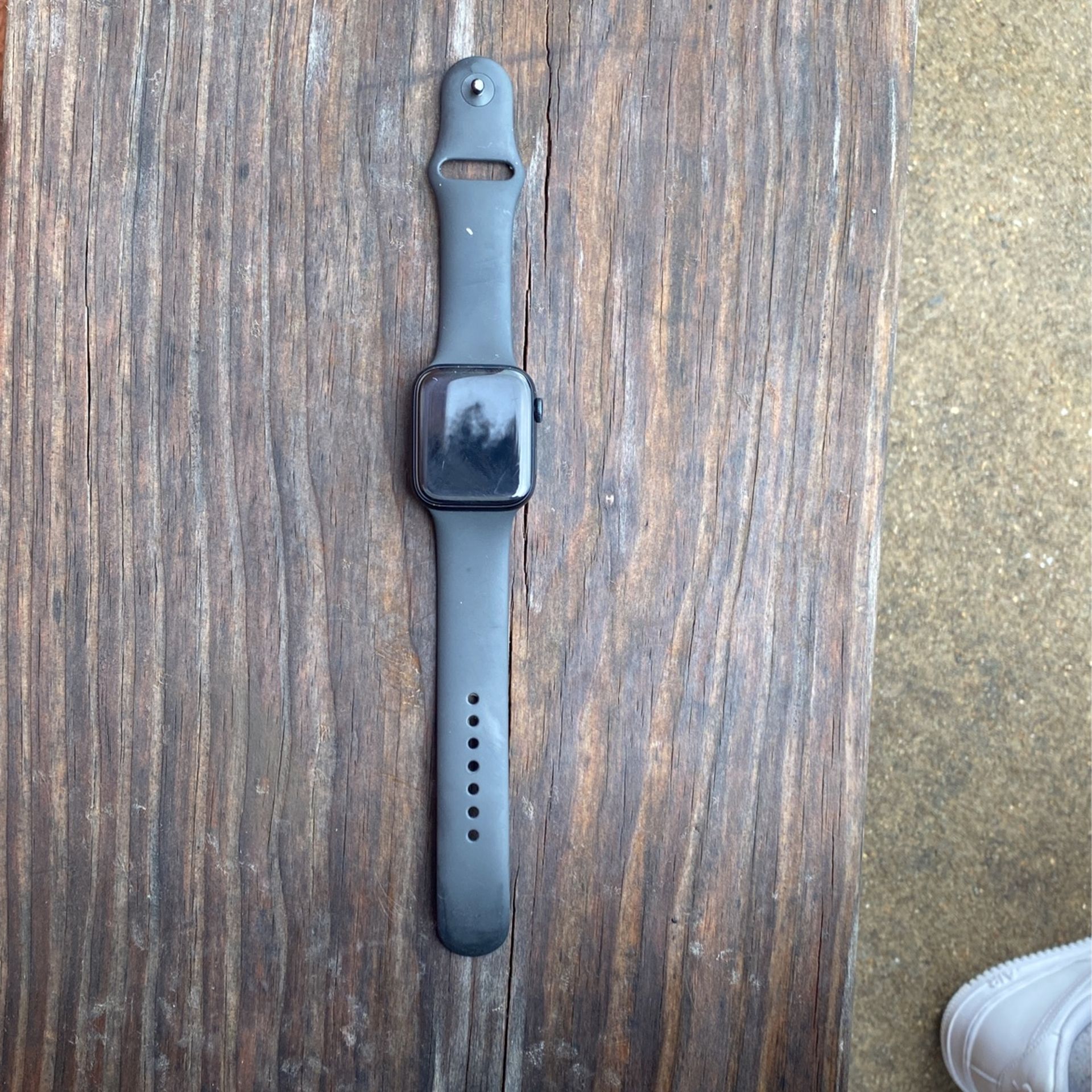 Apple Watch SE for Sale in Memphis, TN - OfferUp