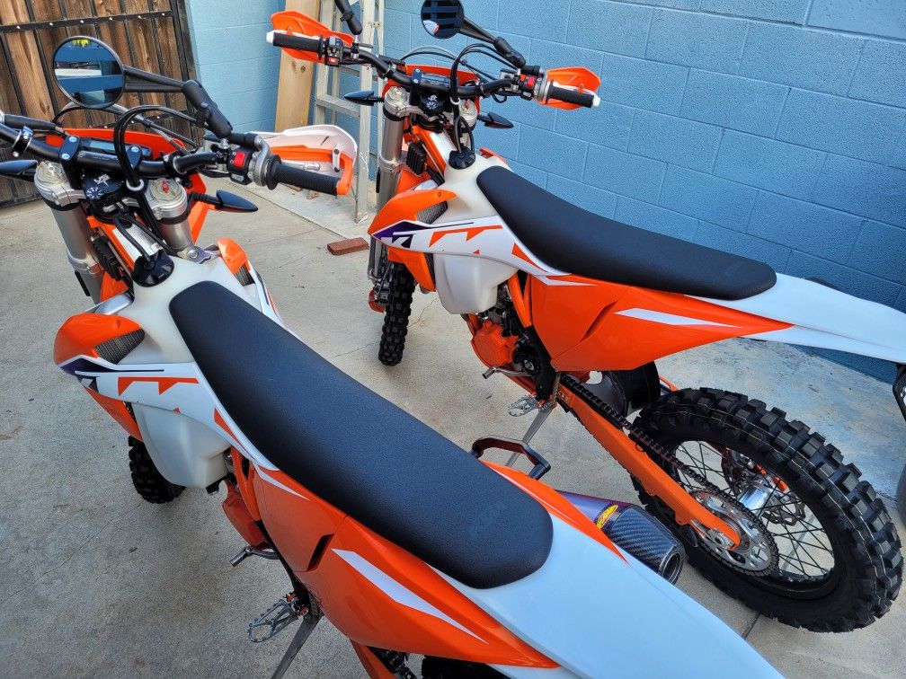 2 Brand New KTM 500 EXC-F Dual Sports W/titles And Keys. for Sale in ...