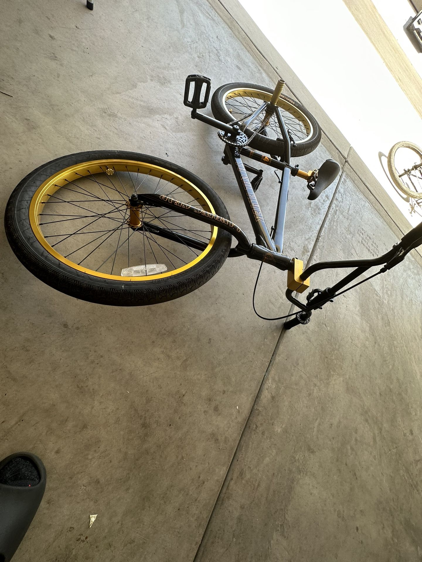 So Cal Flyer for Sale in Stockton, CA - OfferUp