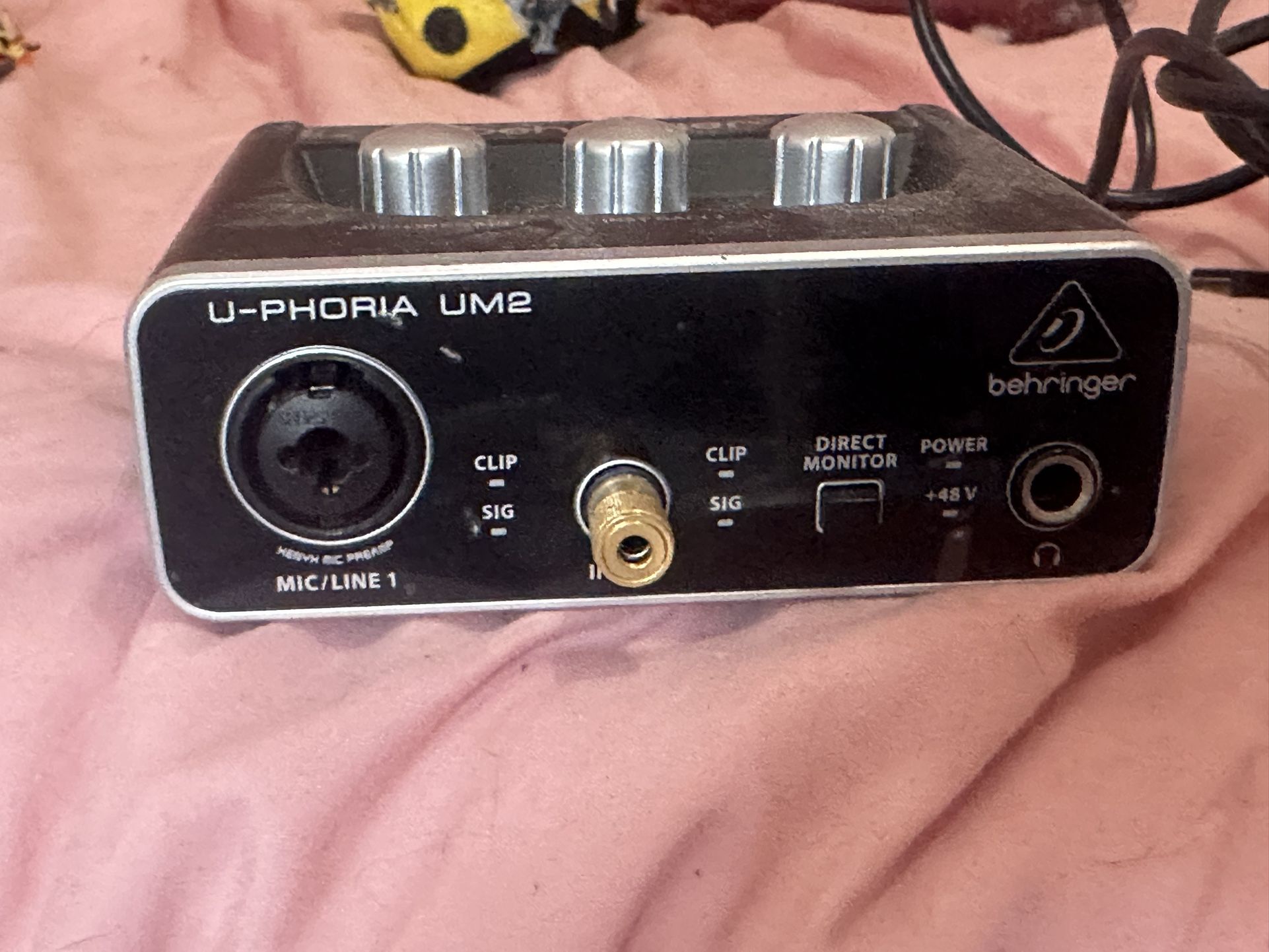 Behringer U-Phoria USB Audio Interface, Condenser Mic, & HDMI BUNDLE ...