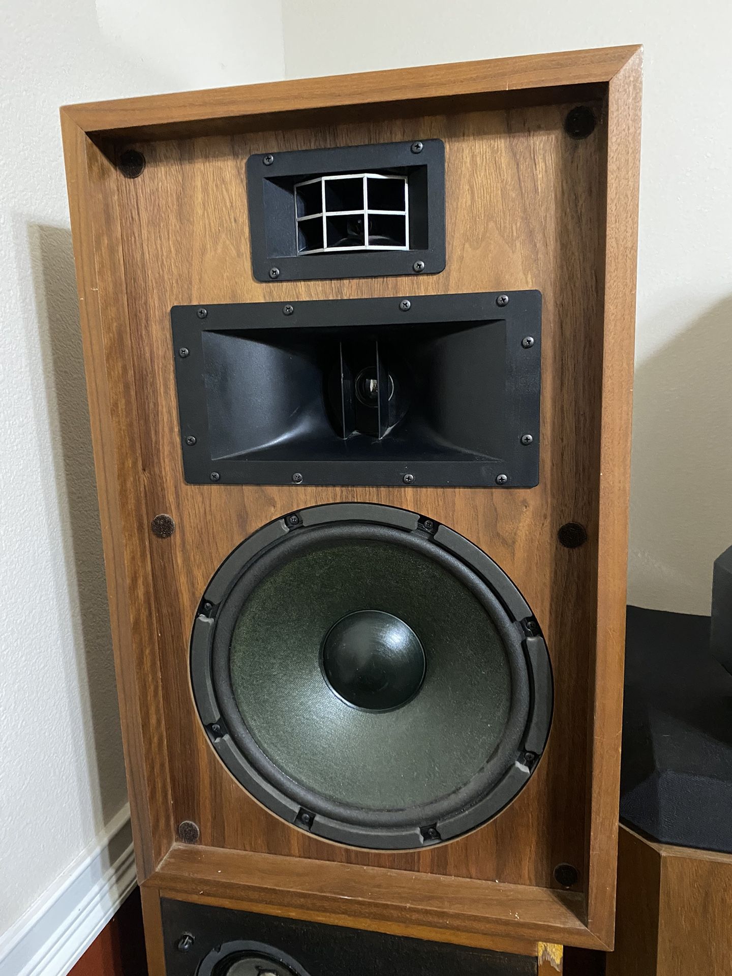 Vintage Pioneer CS-701 Speakers for Sale in San Antonio, TX - OfferUp