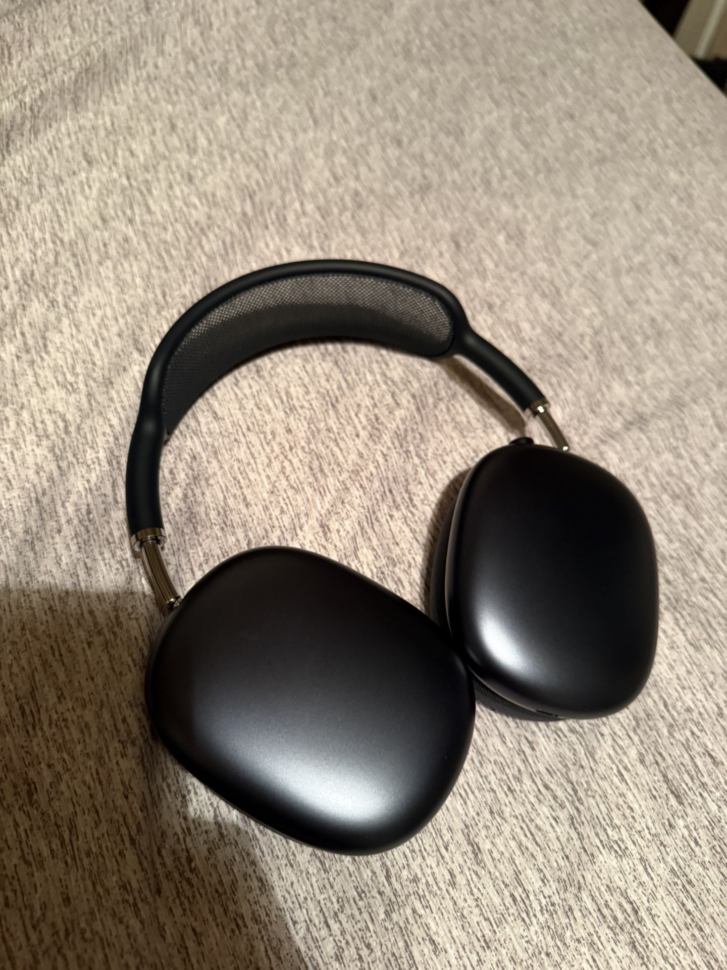AirPod Max Second Generation for Sale in Modesto, CA - OfferUp
