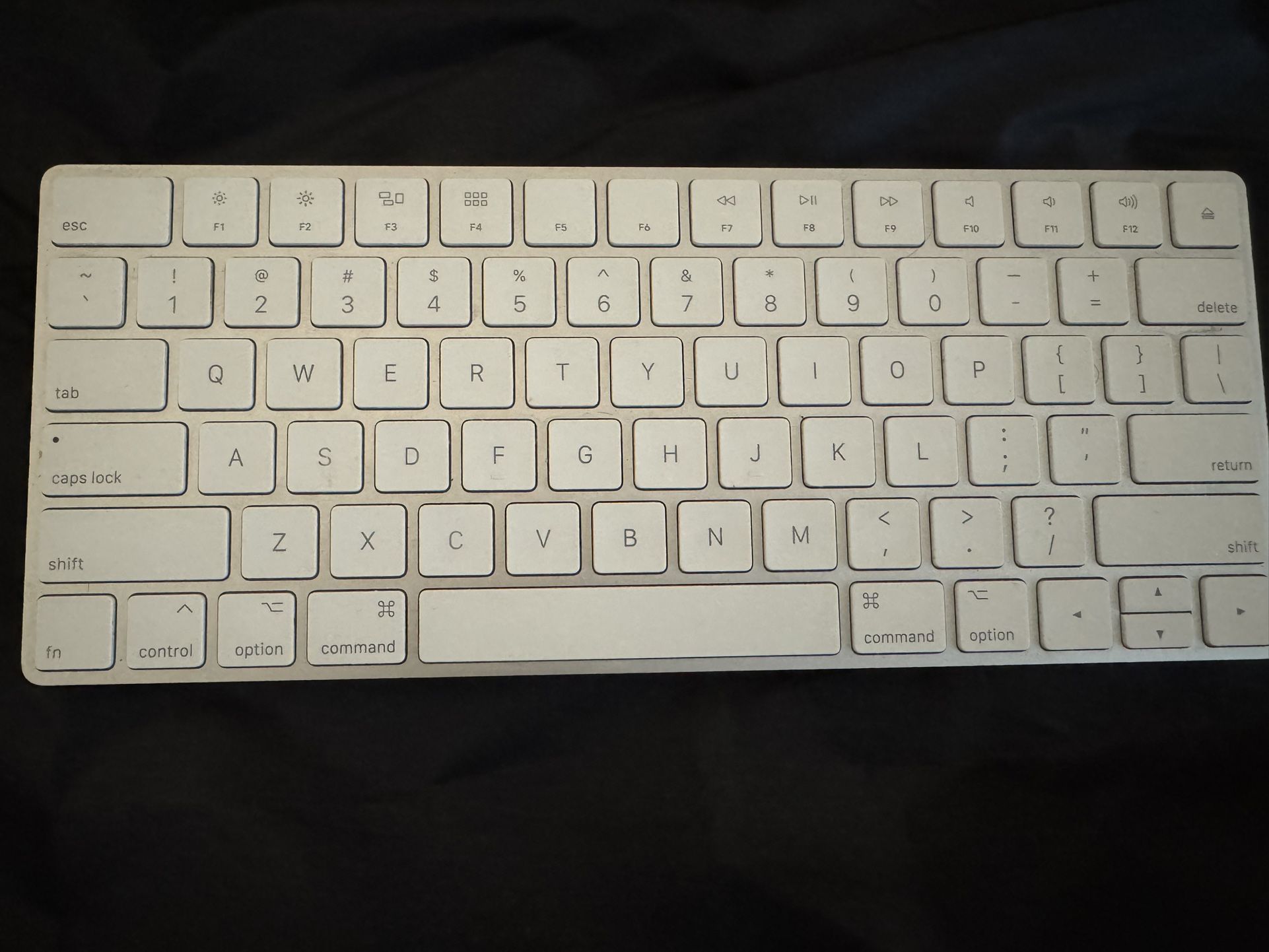 Apple Magic keyboard lightning for Sale in San Jose, CA - OfferUp