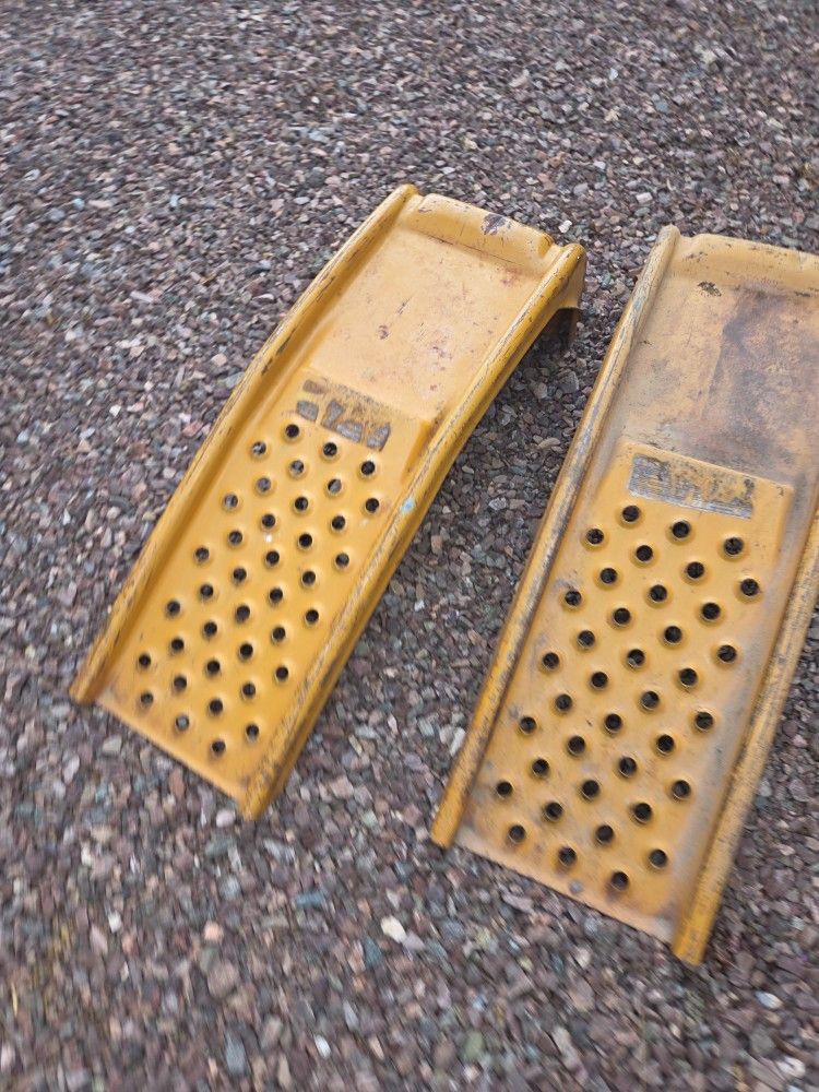 Tire Ramps for Sale in Sun City, AZ - OfferUp