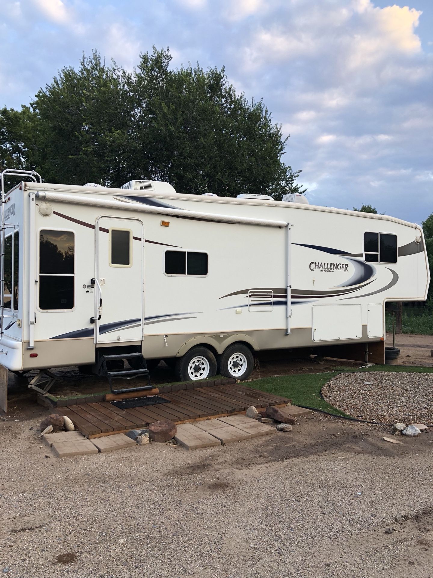 2005 Keystone Challenger 29RLS 5th wheel for Sale in Albuquerque, NM ...