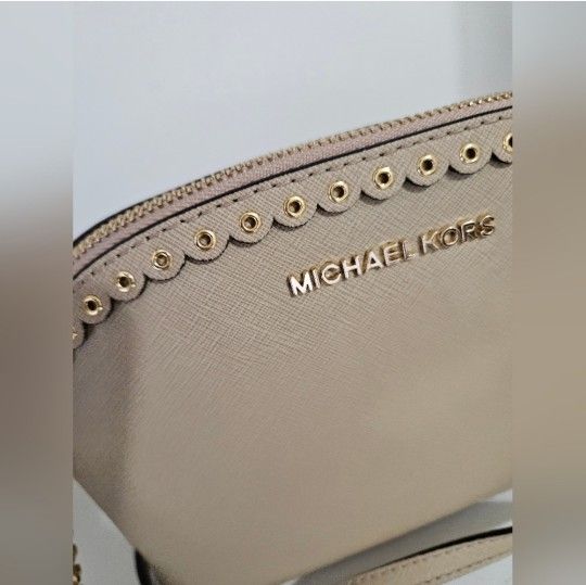 Like New!Michael Kors Beige Leather studd Crossbody bag for Sale in ...