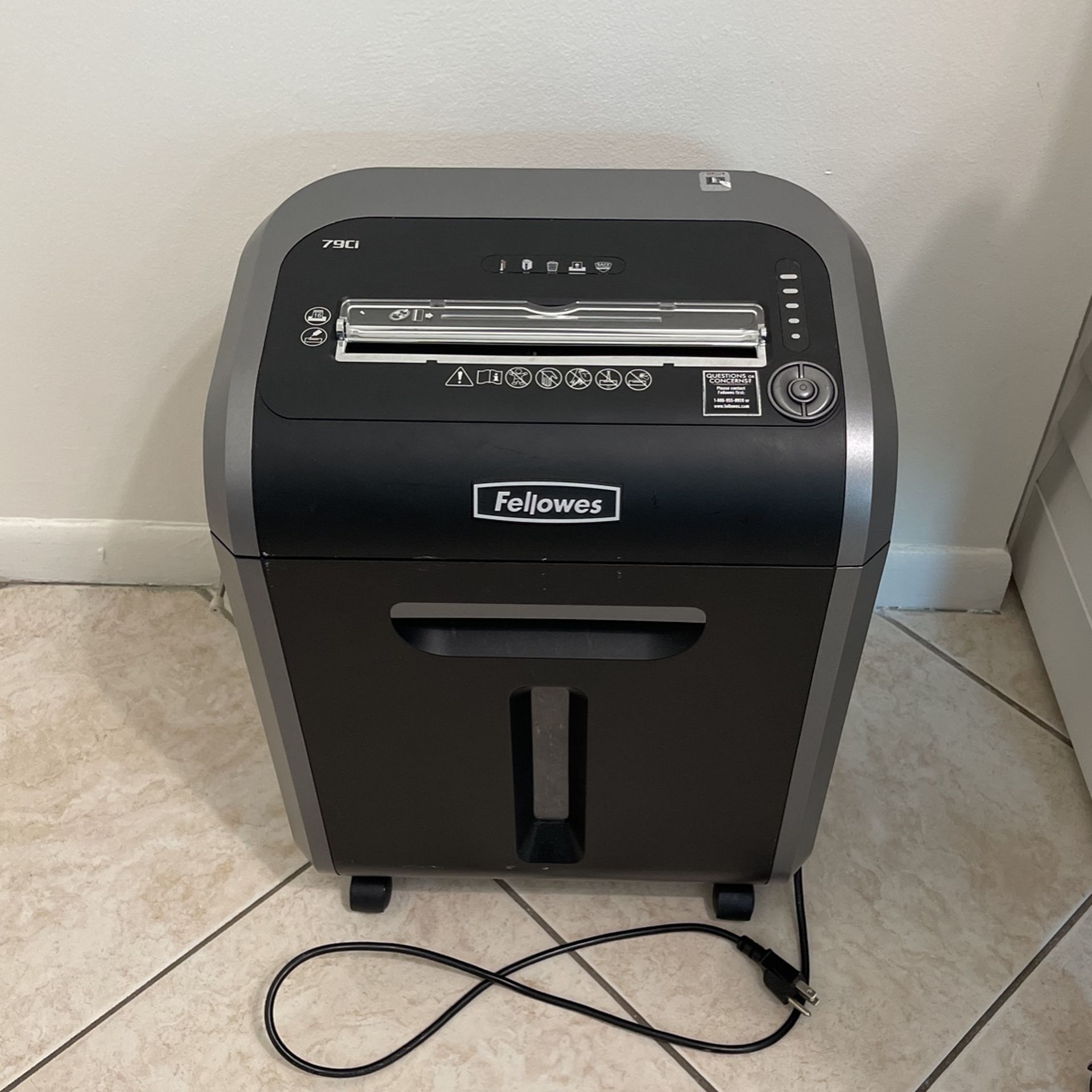 Fellowes 79Ci Shredder for Sale in Boca Raton, FL - OfferUp