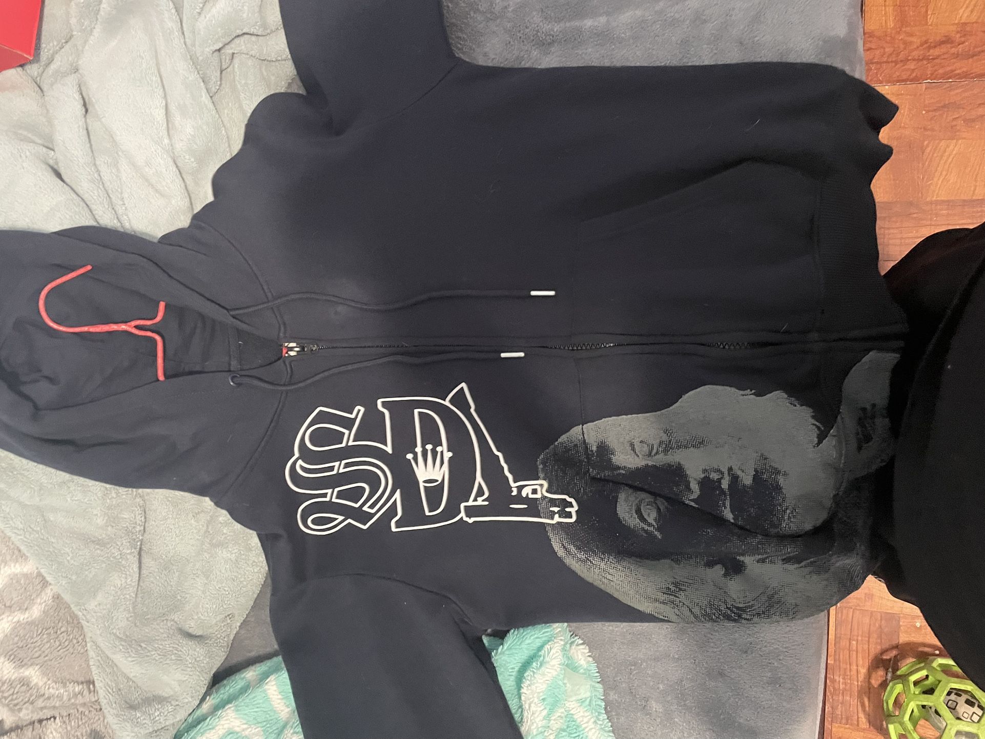 Sdl Sweater Zip Up Size M for Sale in Los Angeles, CA - OfferUp