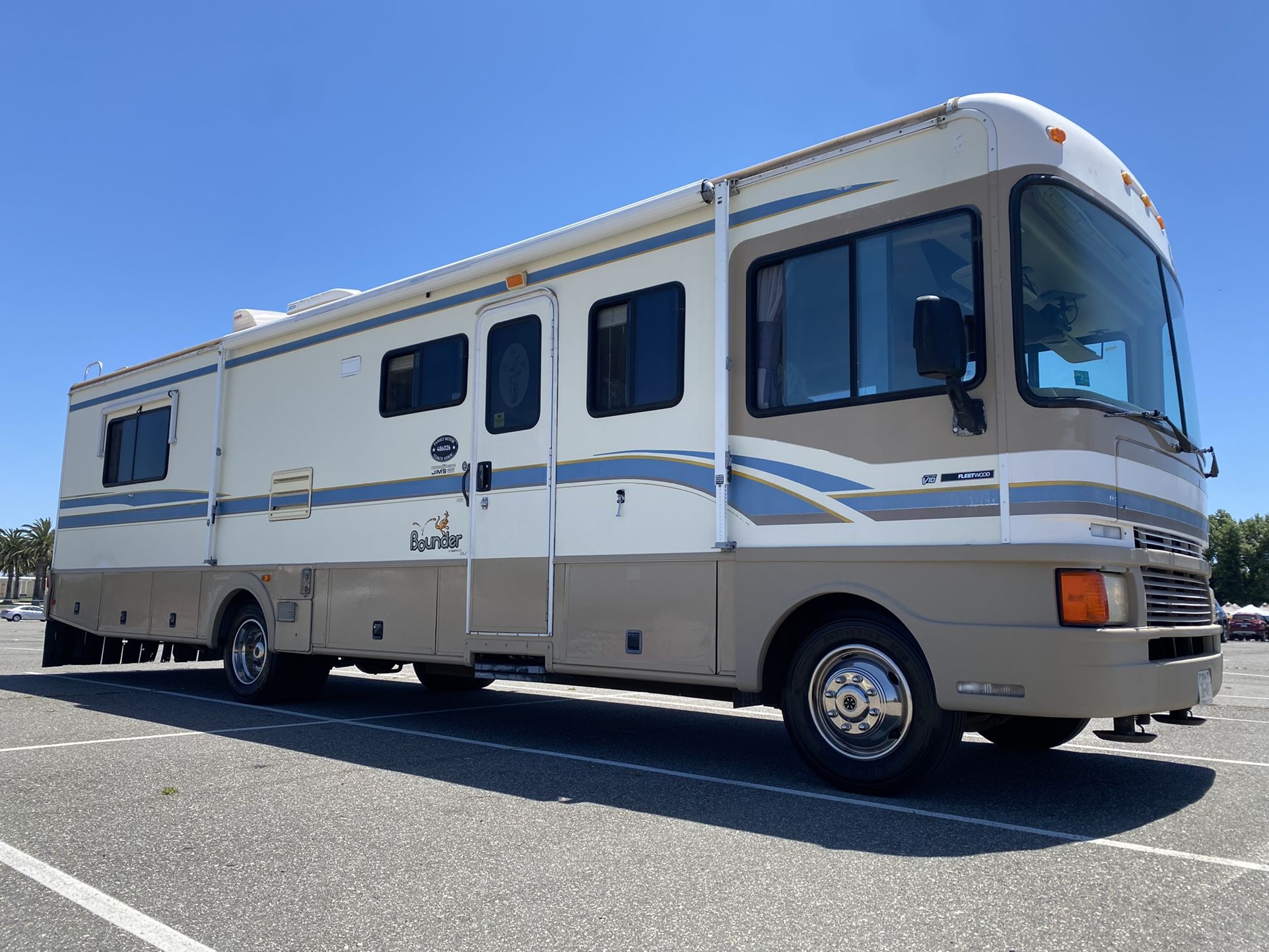 1999 Ford Fleetwood Bounder for Sale in Irvine, CA - OfferUp