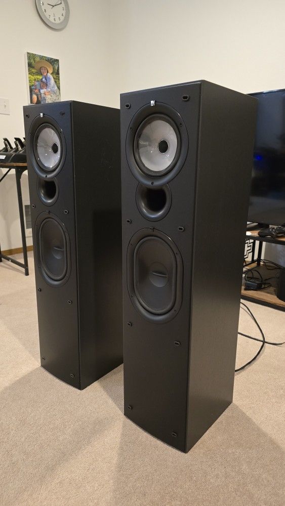 Hi End KEF Q65 Speakers From UK for Sale in Lynnwood, WA - OfferUp