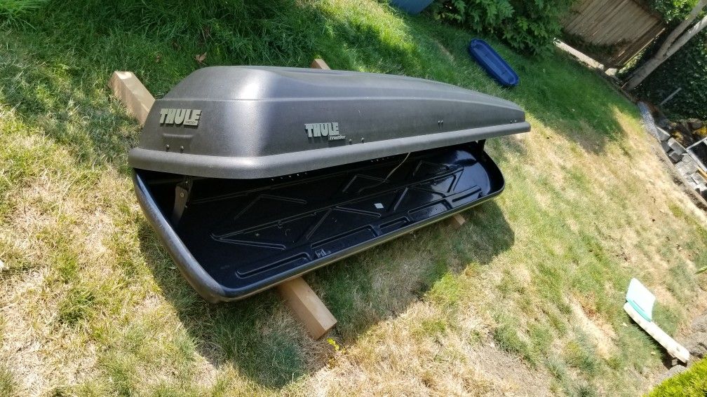 Thule Frontier Car Top Carrier for Sale in Ruston, WA - OfferUp