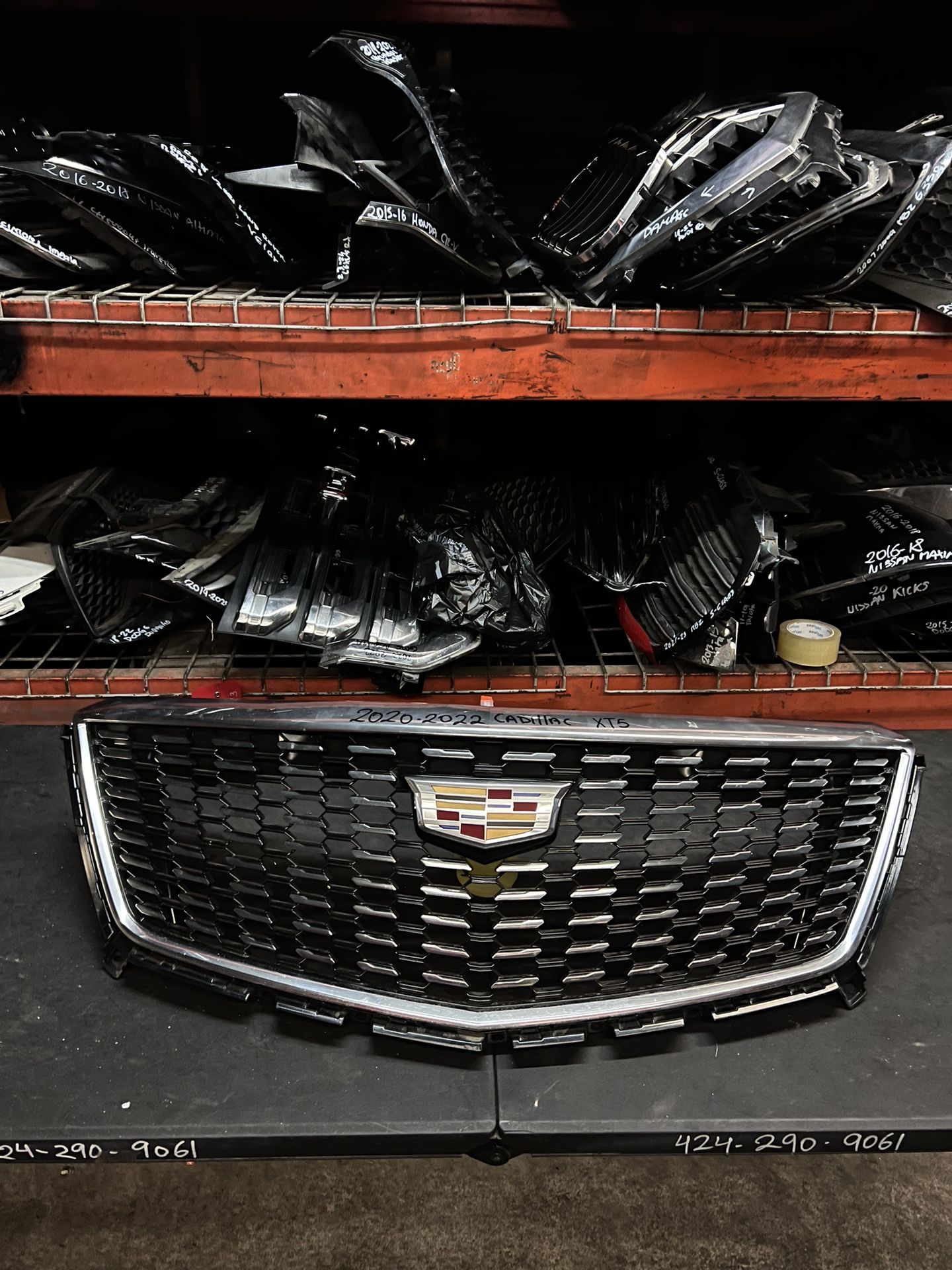 2020 2021 2022 CADILLAC XT5 FRONT GRILLE OEM USED for Sale in ...