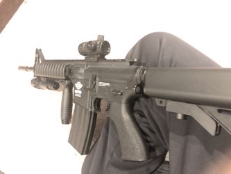 M4 Airsoft Gun With Attachments