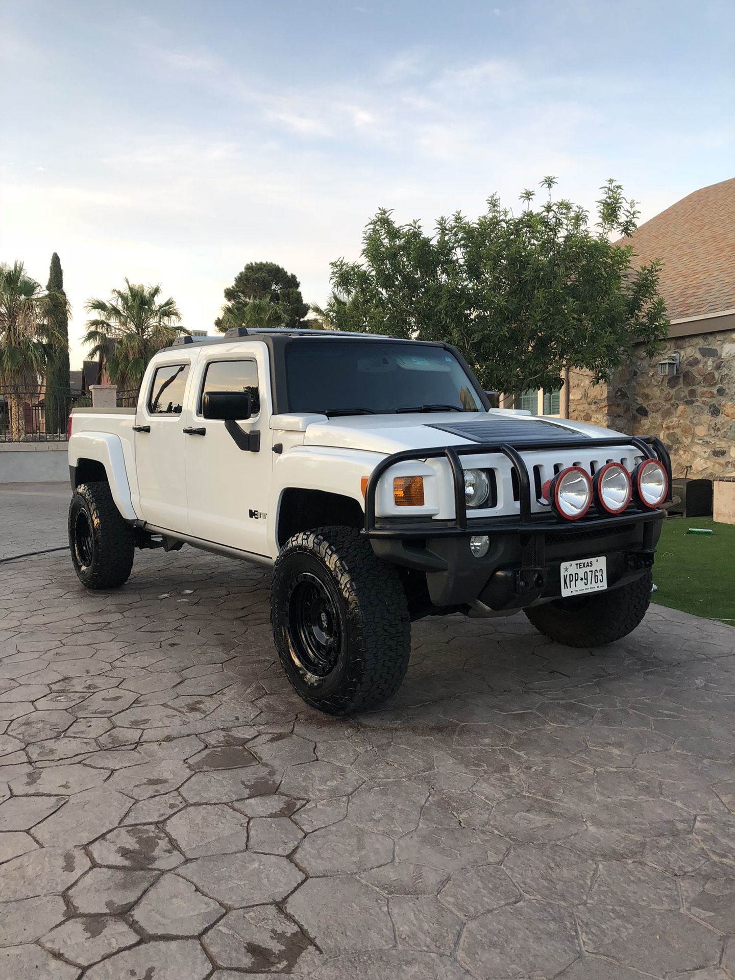 Hummer H3t Custom
