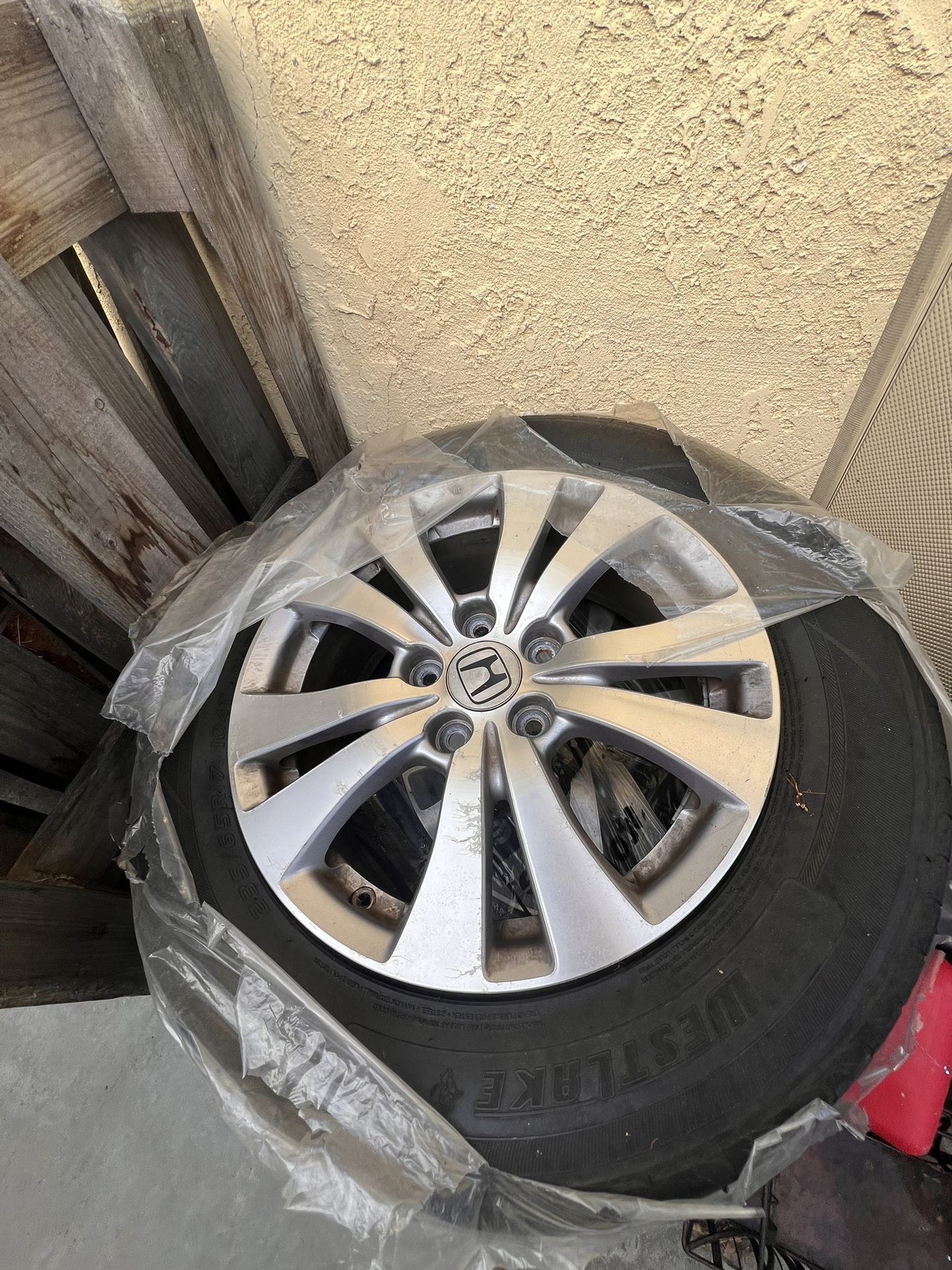 Honda Odyssey Rims Original for Sale in San Diego, CA - OfferUp