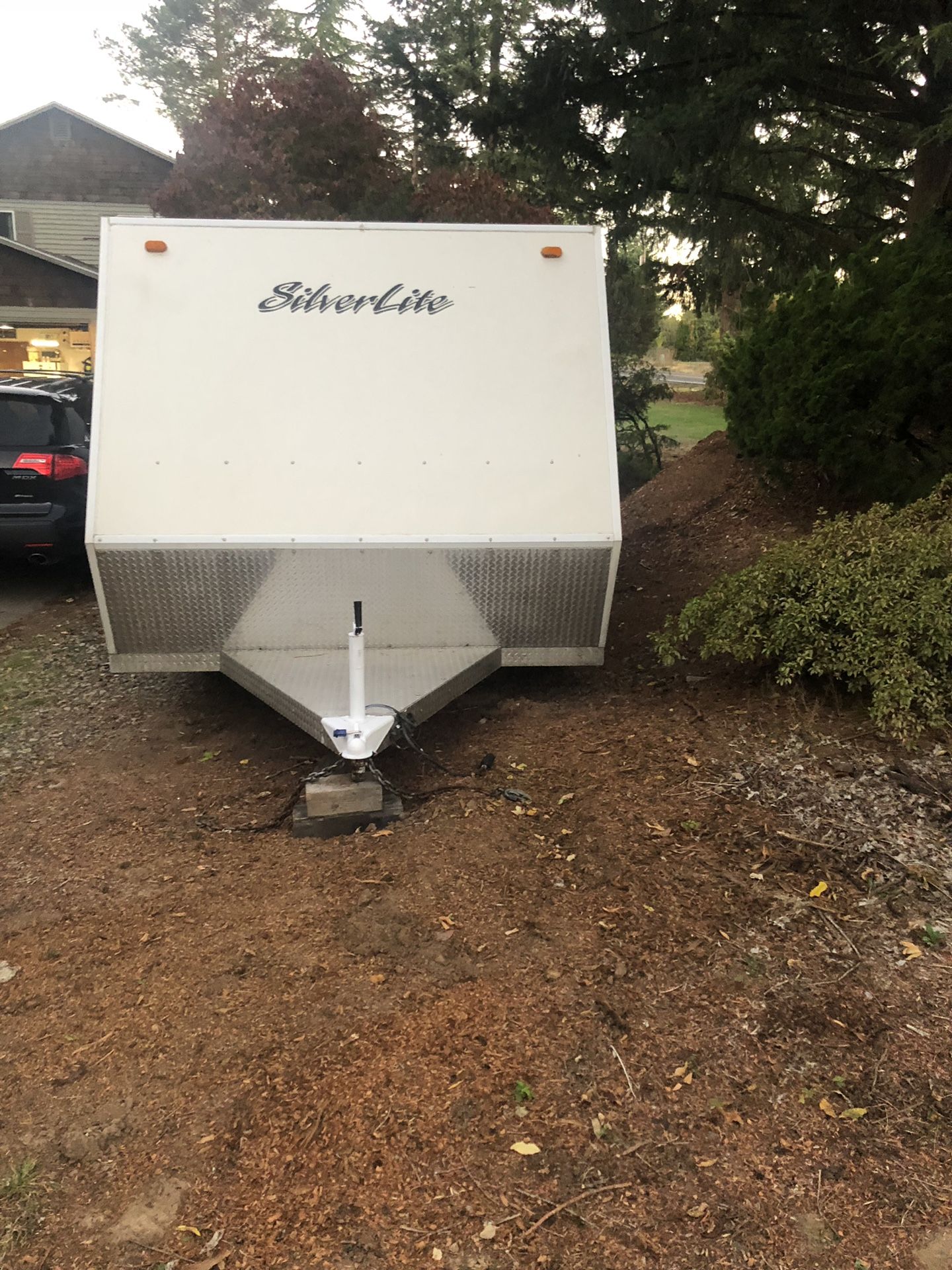 20x8.5 silverlite enclosed trailer all aluminum construction for Sale in Damascus, OR - OfferUp