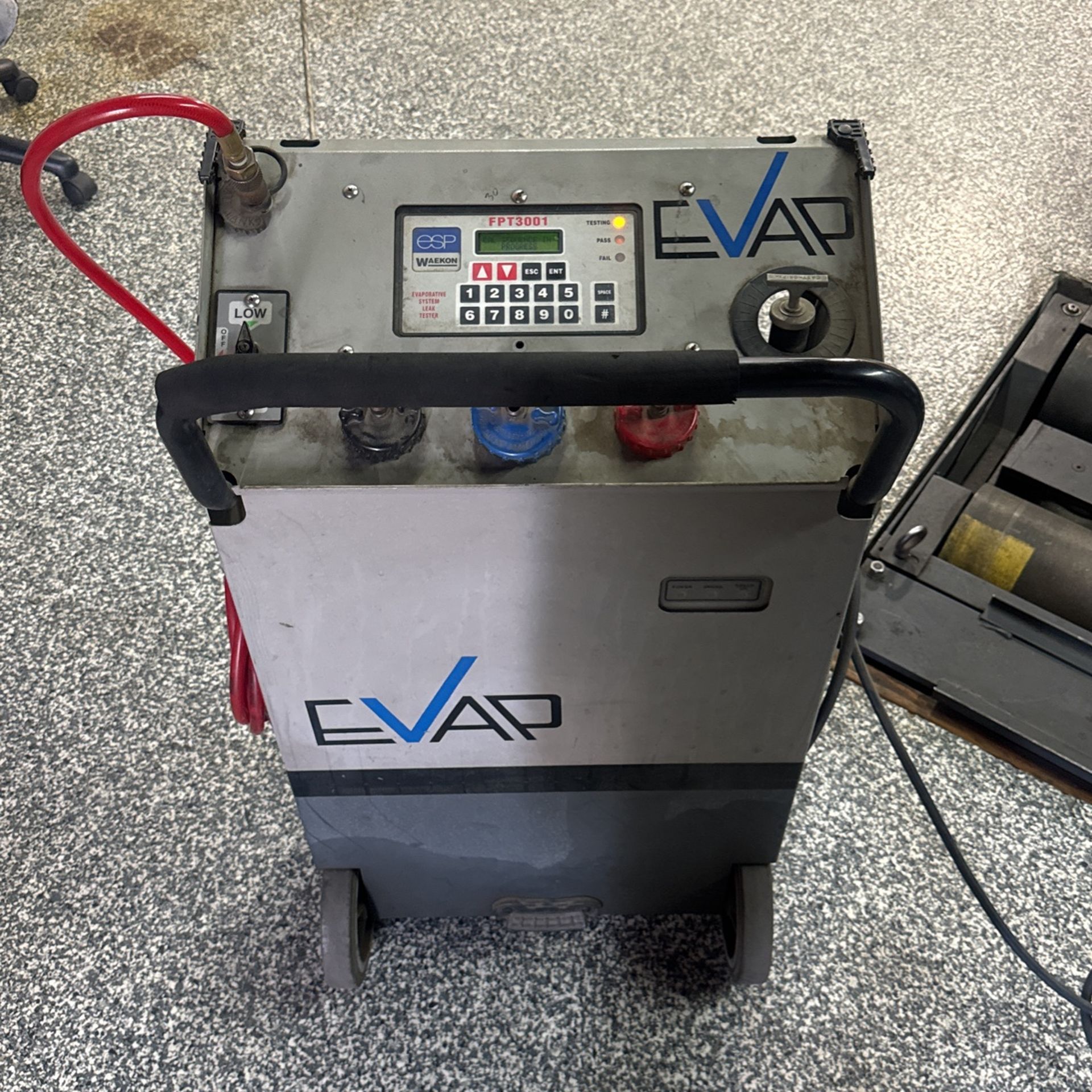 Waekon ESP FPT3001 EVAP SMOG MACHINE for Sale in Highland, CA - OfferUp