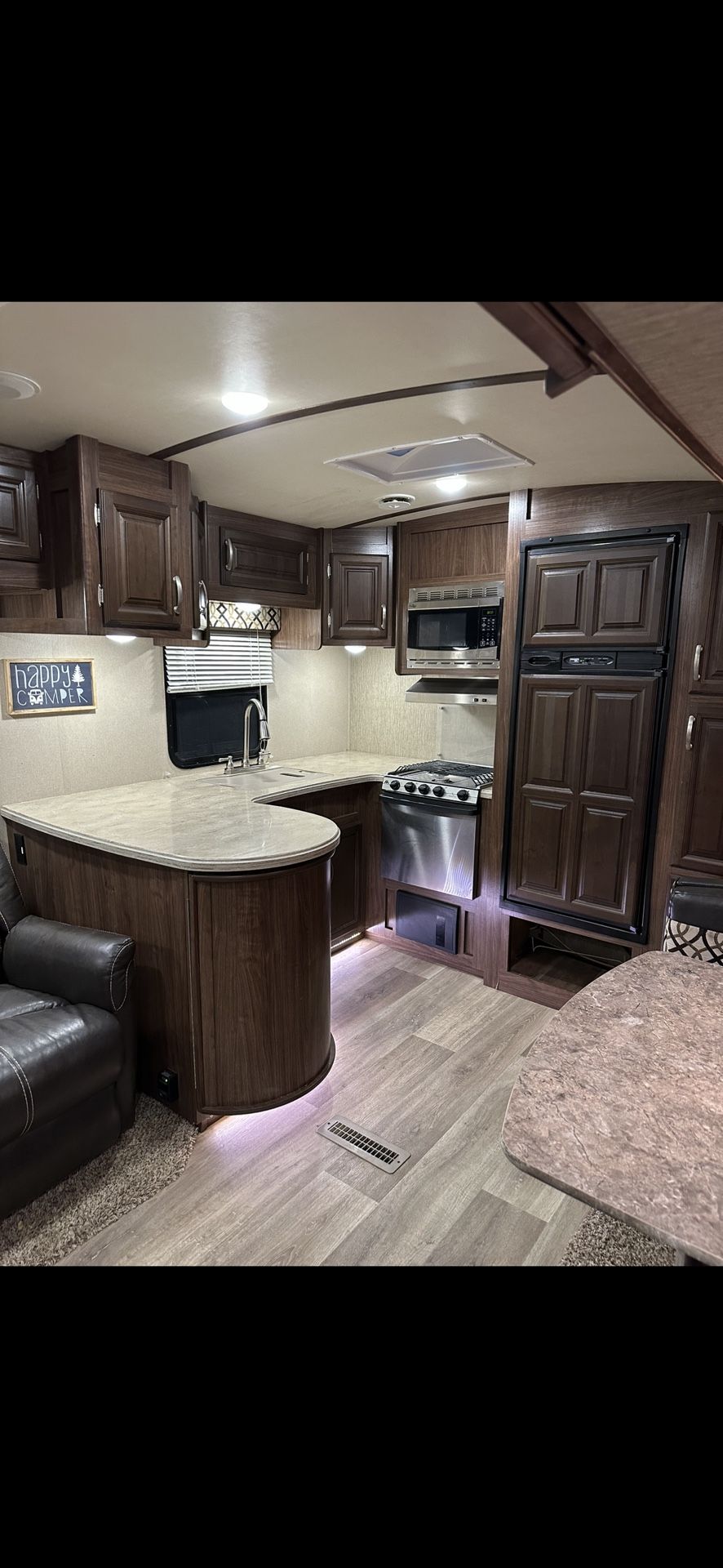 2017 Denali RV trailer 289RK for Sale in Oregon City, OR - OfferUp
