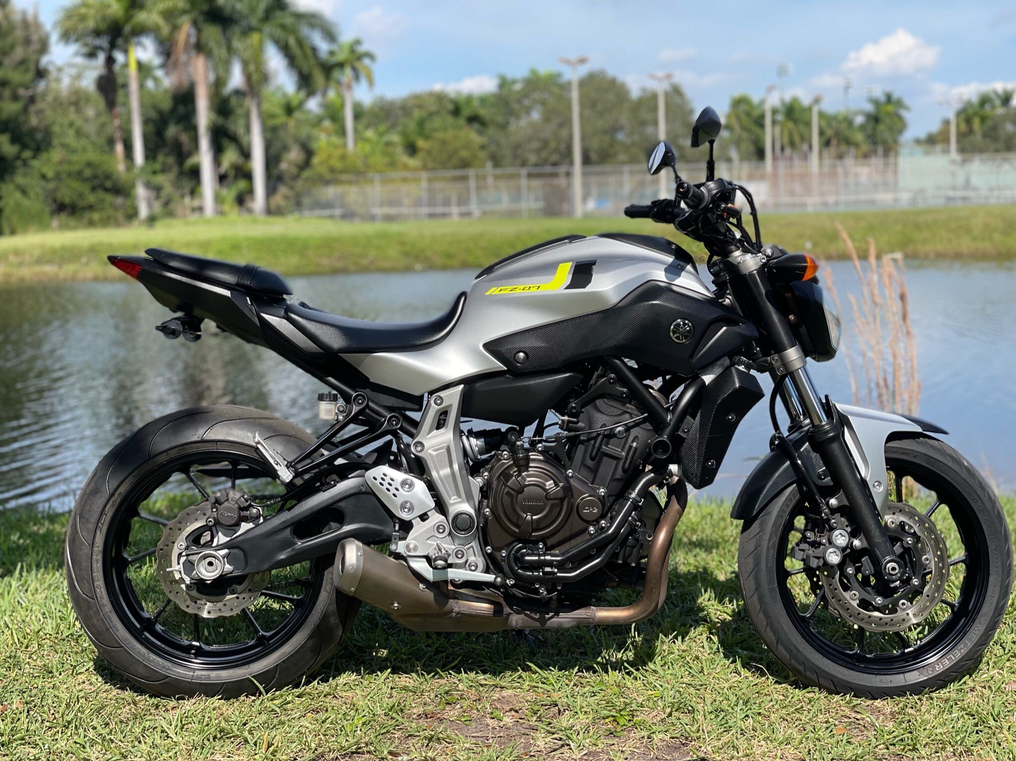 Zigbee Sound Light Alarm System EMylo Zigbee Smart Alarm - Sound ...