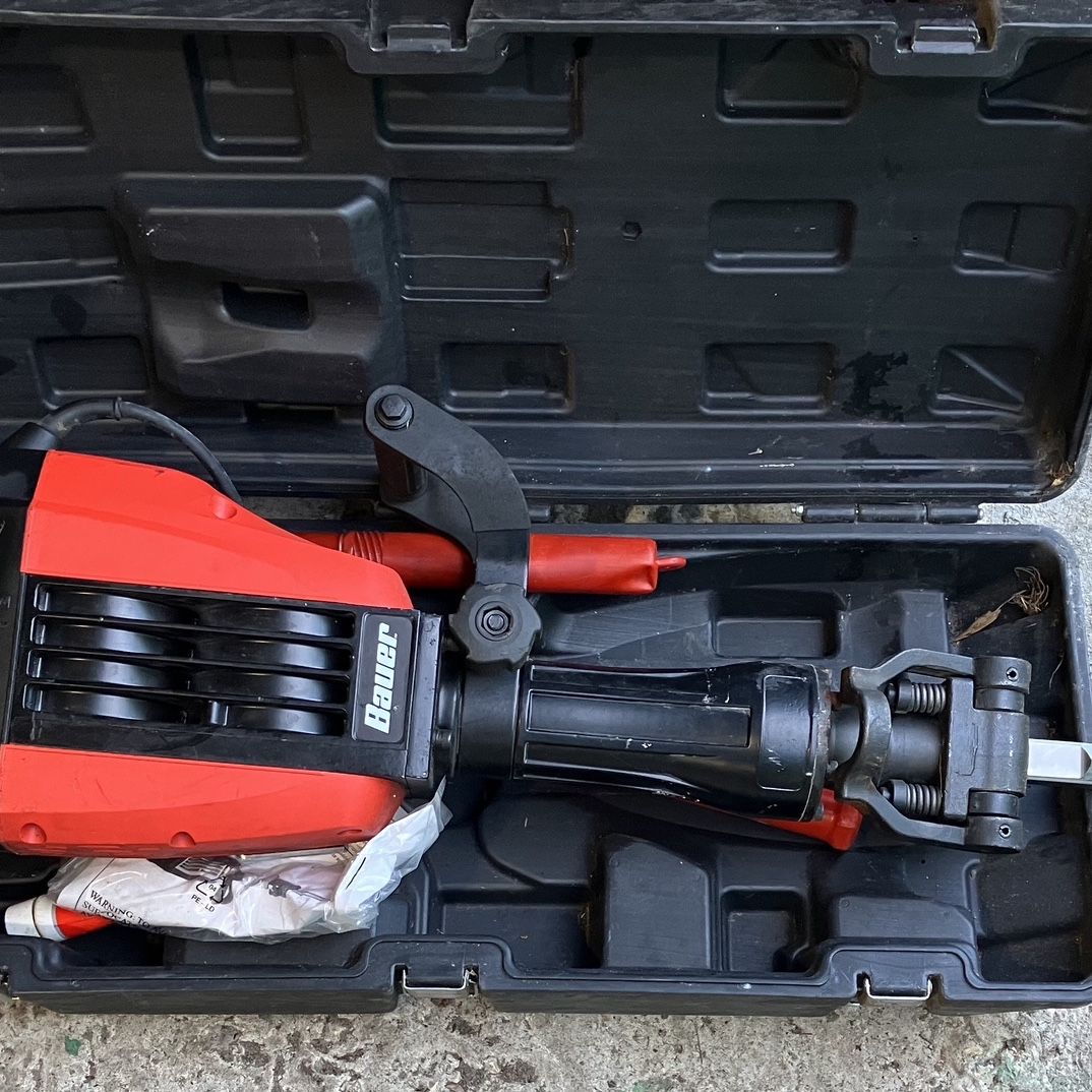 Bauer 35 lb demolition hammer store