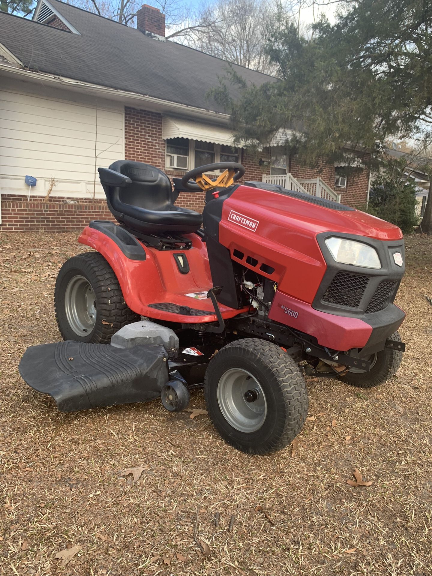 Big Craftsman G5600 heavy Duty Riding 24hp 54 Cut runs and Cuts Great ready for work 1400 only 91 hours for Sale in Smithfield NC OfferUp