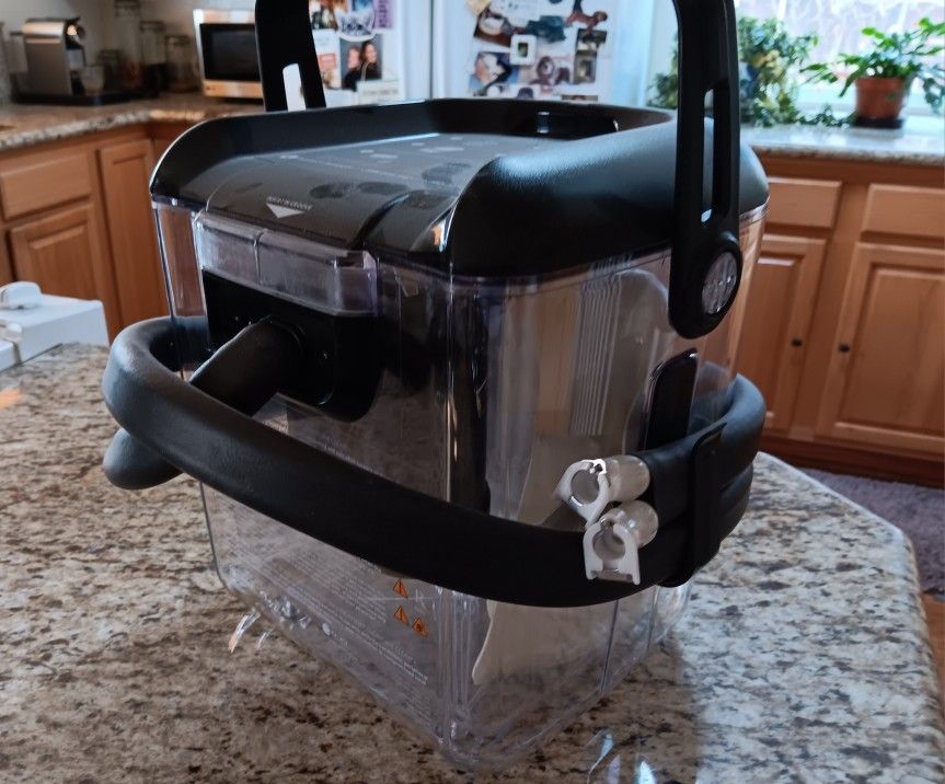 Donjoy IceMan Clear3 Circulating Ice Machine for Sale in Flagstaff, AZ ...