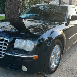 2008 Chrysler 300c for Sale in Los Angeles, CA - OfferUp