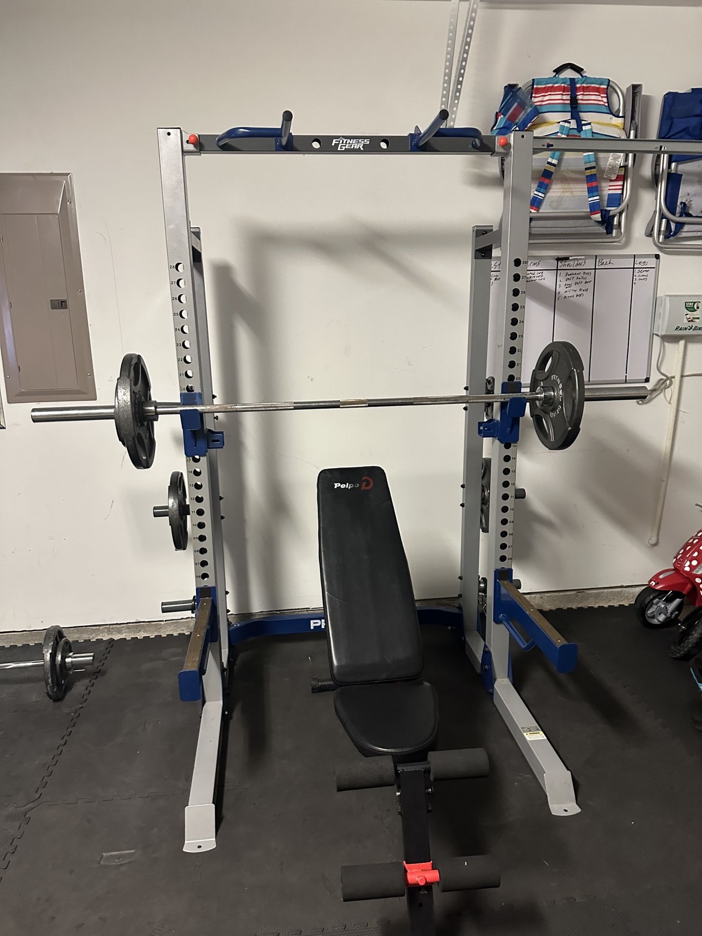 Fitness Gear Squat Rack for Sale in Conroe, TX - OfferUp