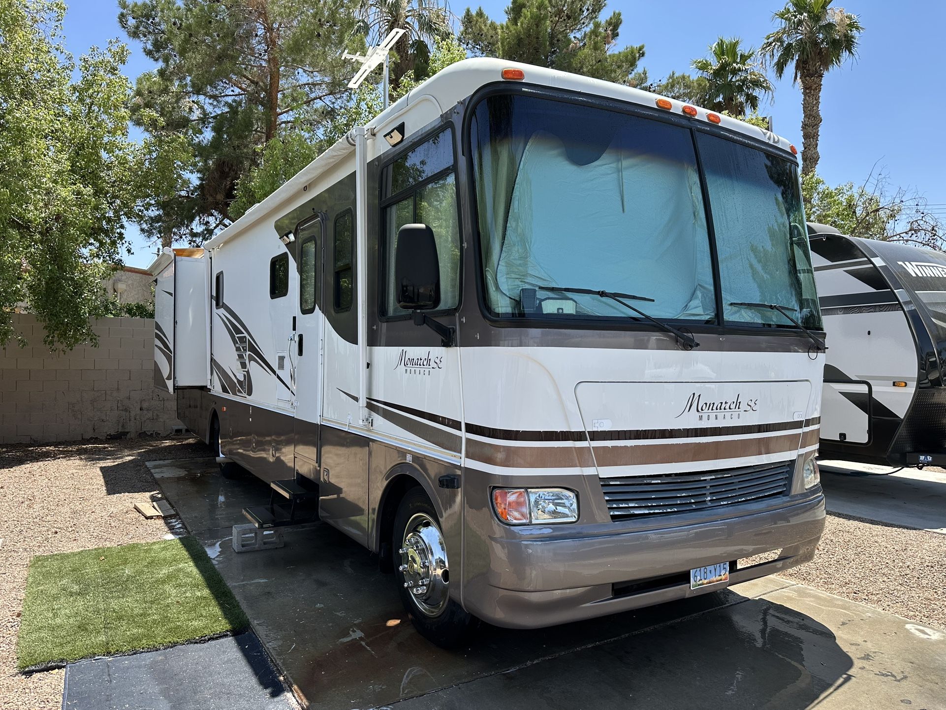2005 Monaco Monarch SE for Sale in Las Vegas, NV - OfferUp