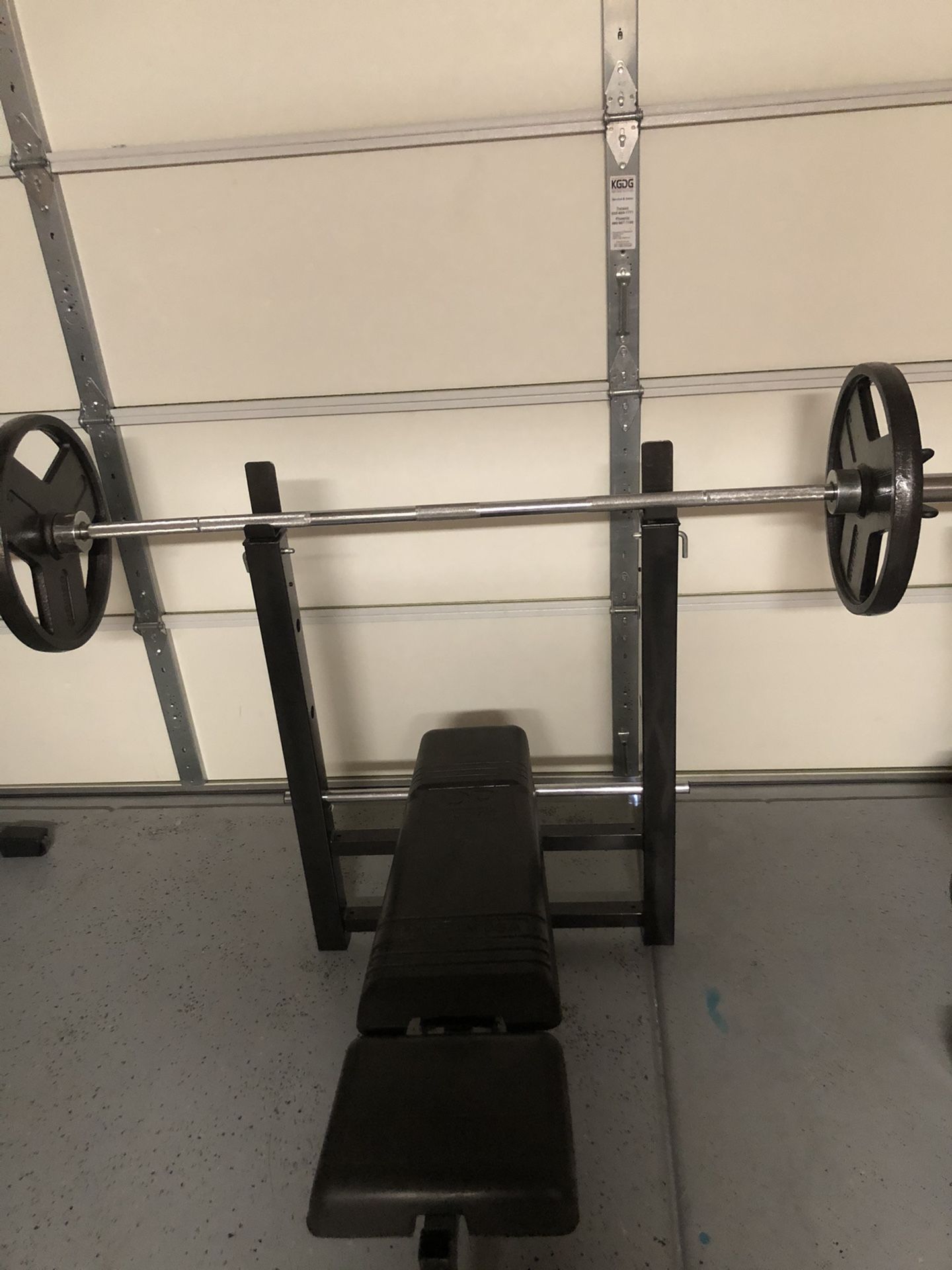 Bench press/ bar 7’ / Olympics Weights set 45Lb/ 2 sets of clamps for ...