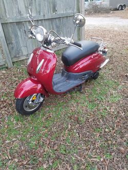 Vento Hot Rod Scooter