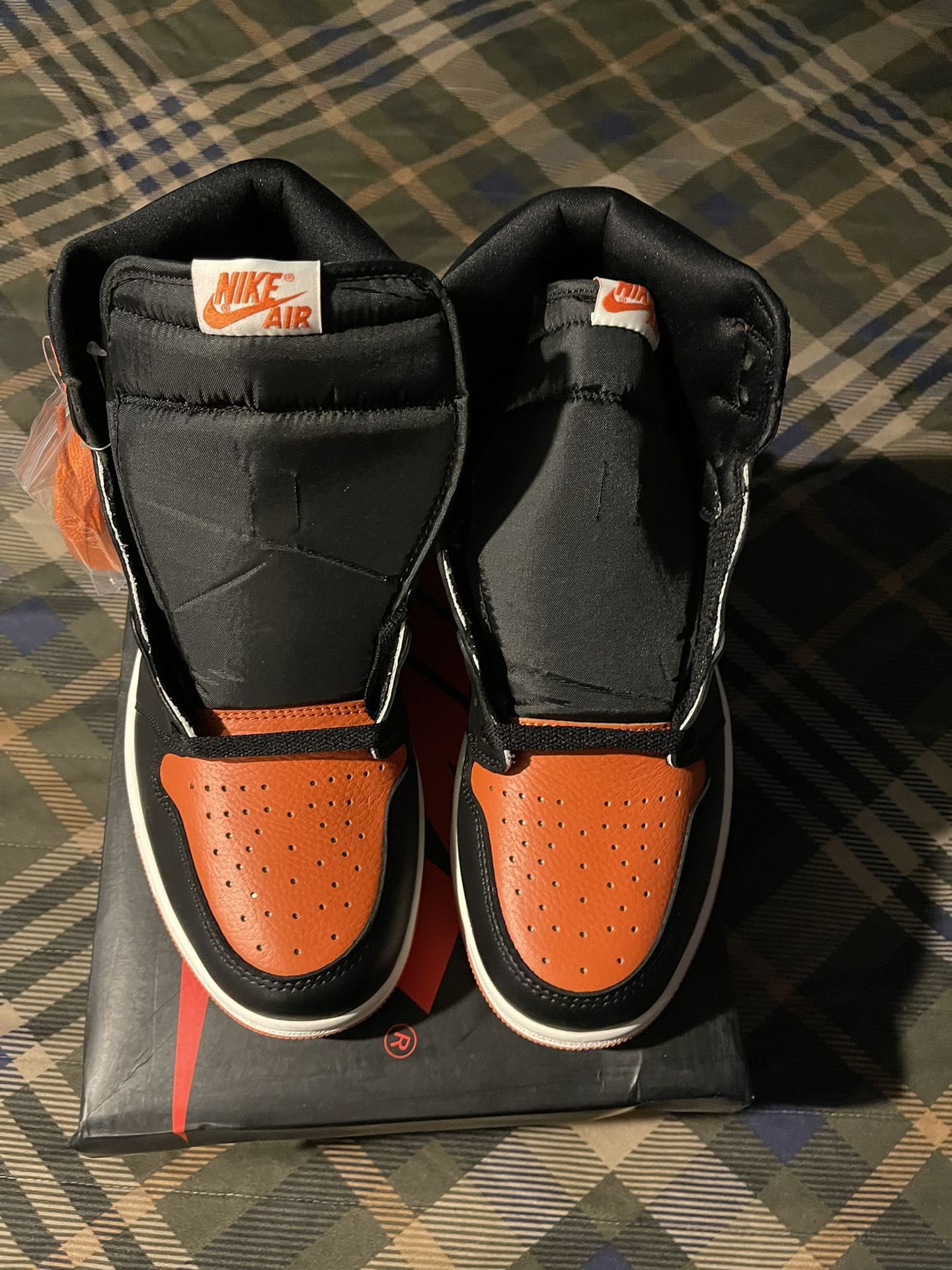 Jordan 1 Shattered Back Boards Sizes 8,10 Men for Sale in Davenport, FL ...