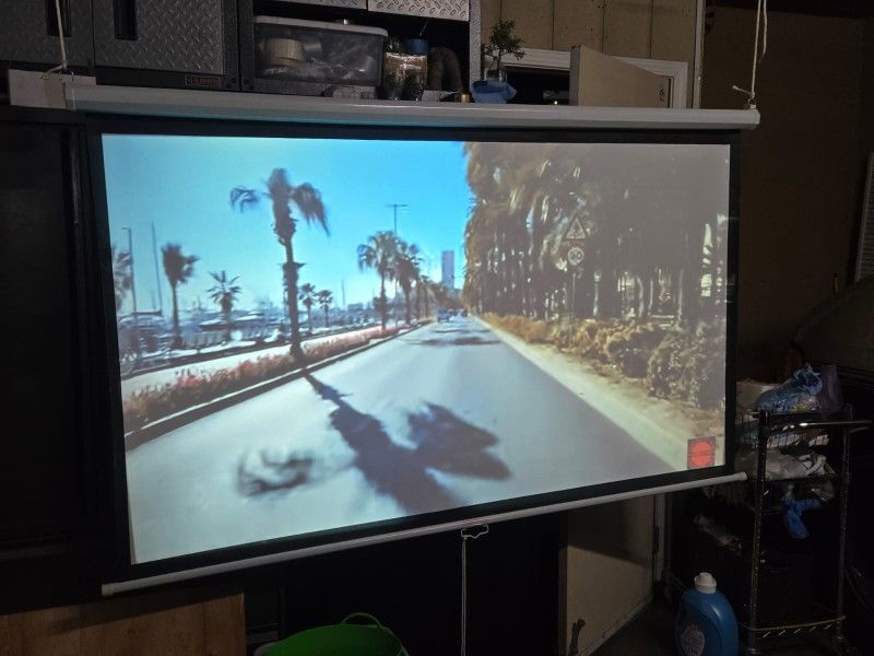 VIVO SCREEN PROJECTOR for Sale in Cty Of Cmmrce, CA - OfferUp