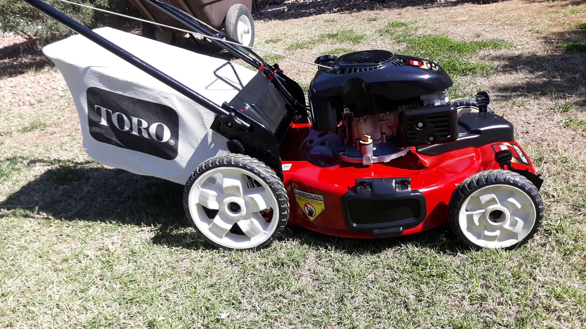 TORO FRONT WHEEL DRIVE , LAWN MOWER. REAR OR SIDE BAGGER. LIKE NEW. for ...