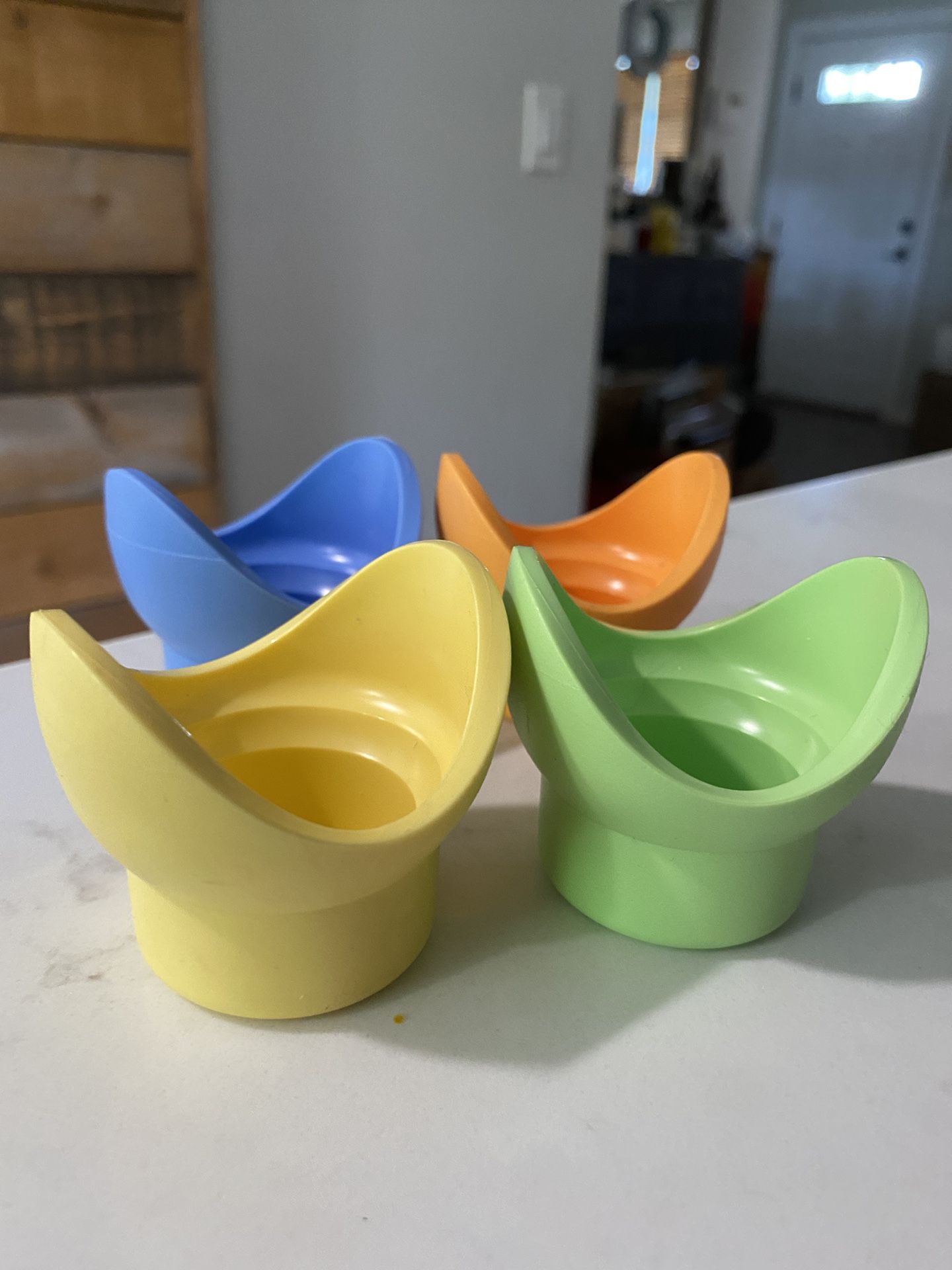 Tupperware Set 4 Impressions Egg Cups Holders Orange Blue Green Yellow ...