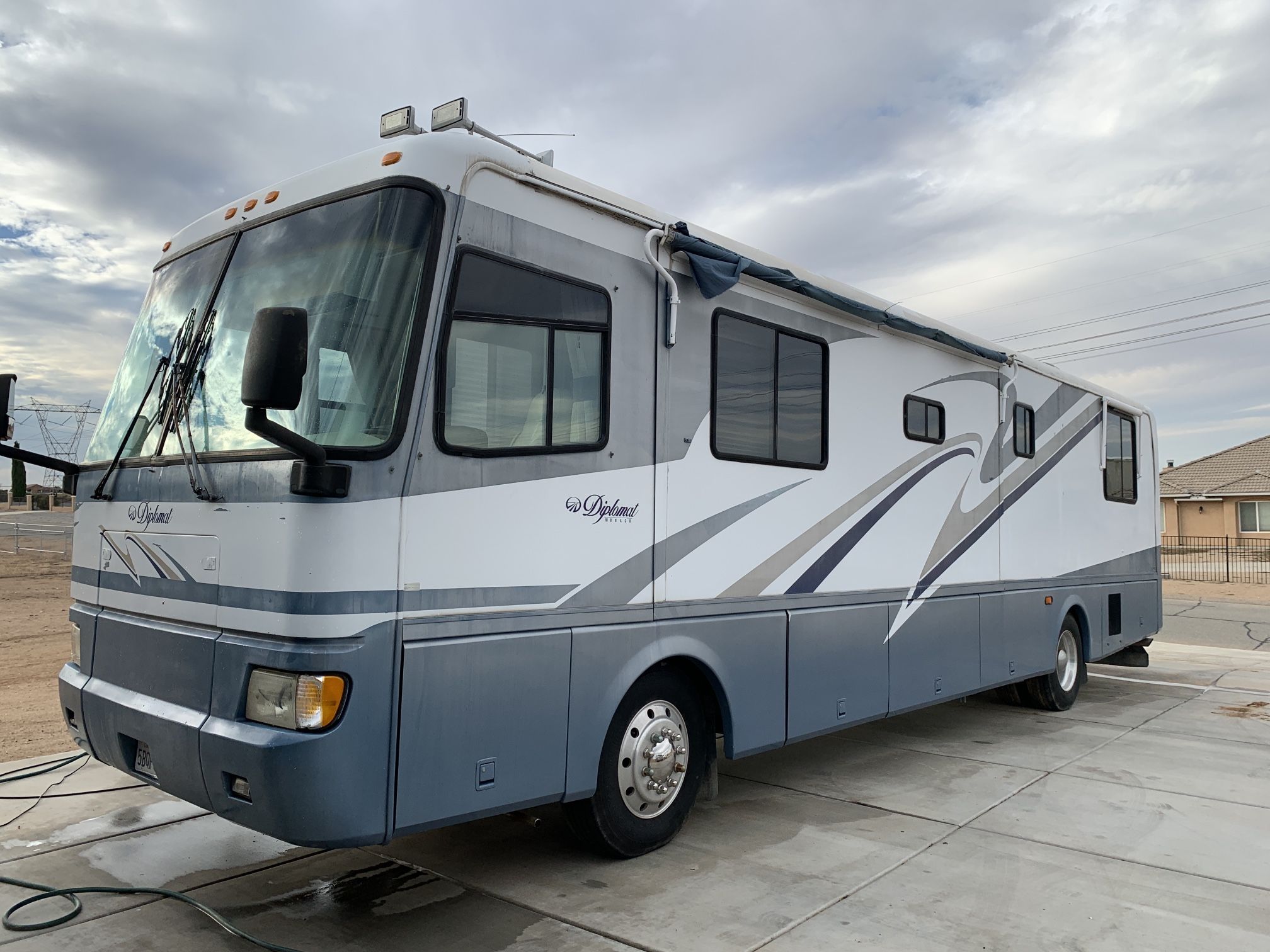 2000 Monaco Diplomat for Sale in Hesperia, CA - OfferUp